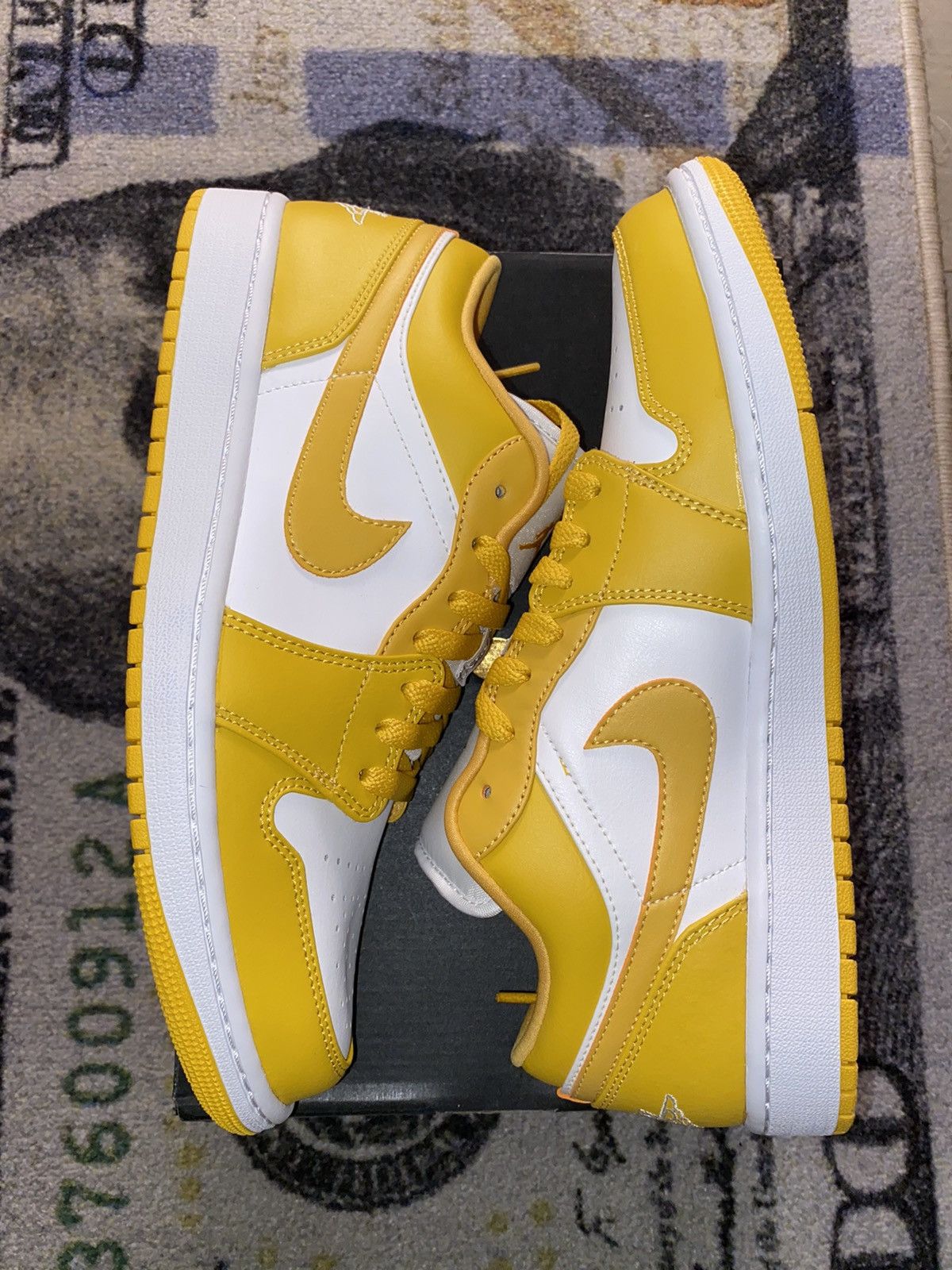 Jordan Brand × Nike Jordan 1 Low Pollen | Grailed