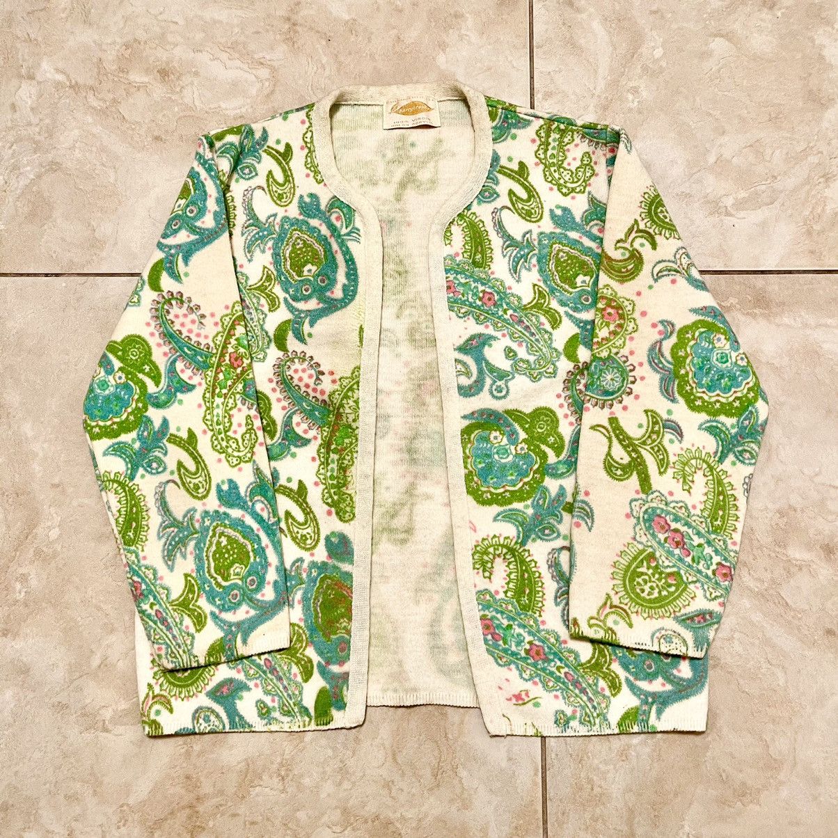 Vintage VINTAGE 60s WOMENS GREEN PAISLEY CARDIGAN! | Grailed