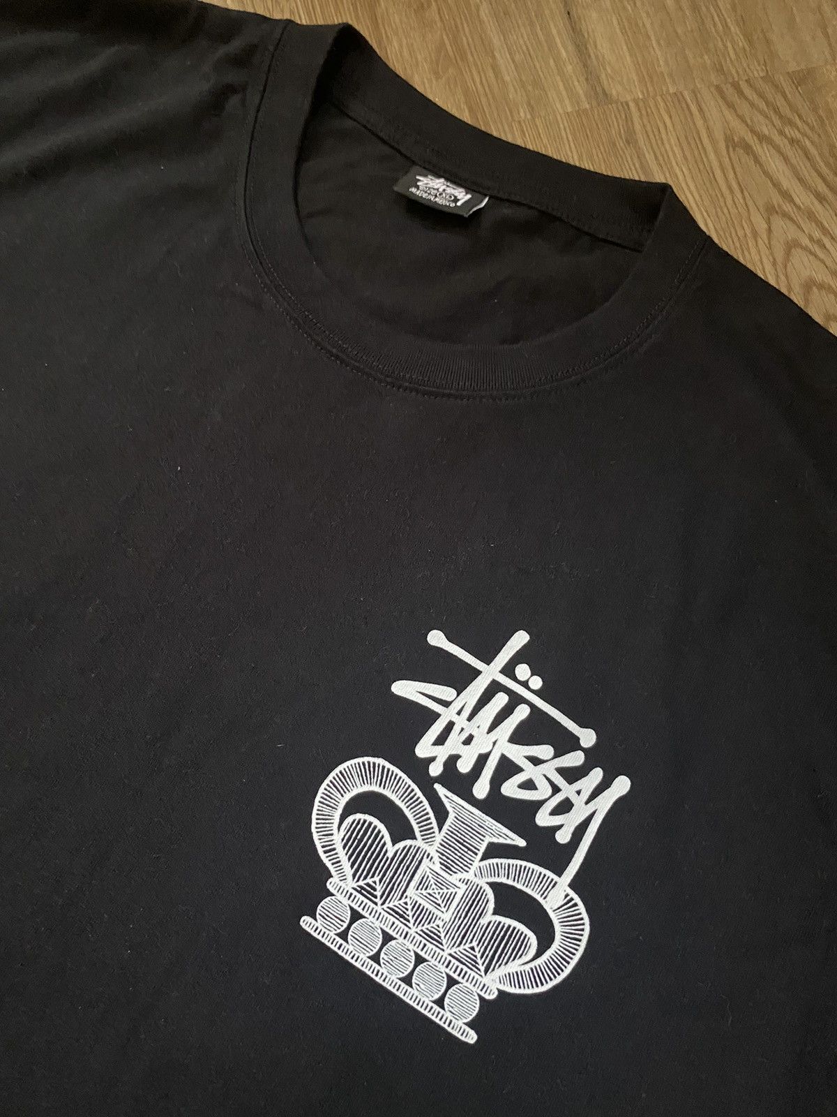 Streetwear × Stussy STUSSY CROWN TEE | Grailed