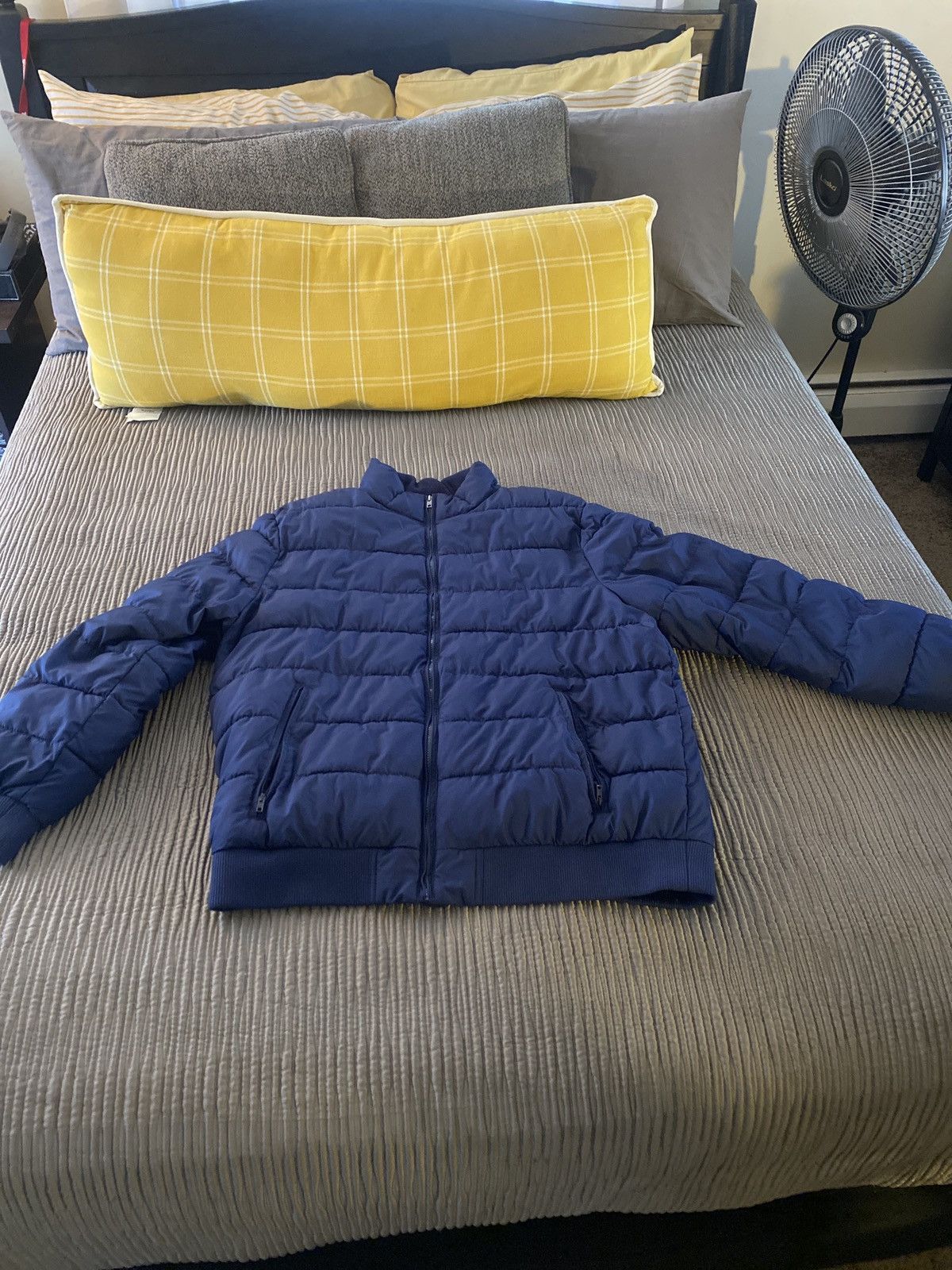 Gap Hoodless Gap Puffer Jacket | Grailed