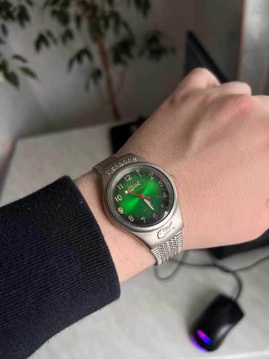 Vintage Vintage 1990s Fishbone watch futuristic Green Logo | Grailed
