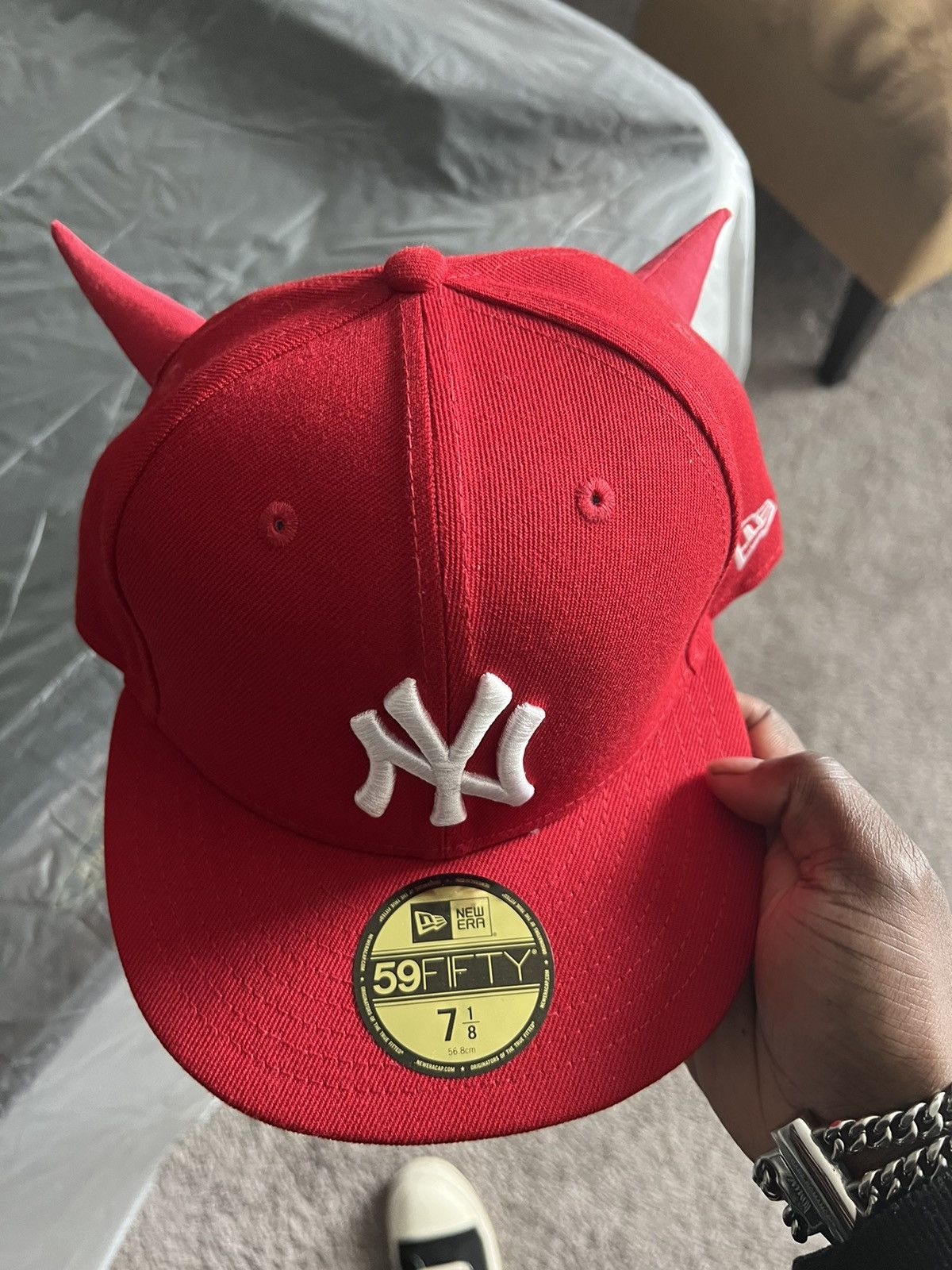 Designer × Streetwear Red horned new era fitted cap | Grailed