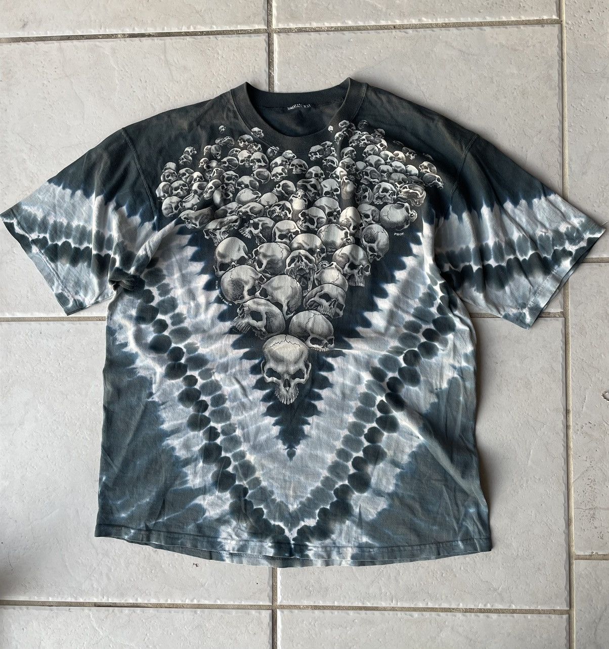 Vintage RARE VINTAGE LIQUID BLUE SKULL T-SHIRT | Grailed