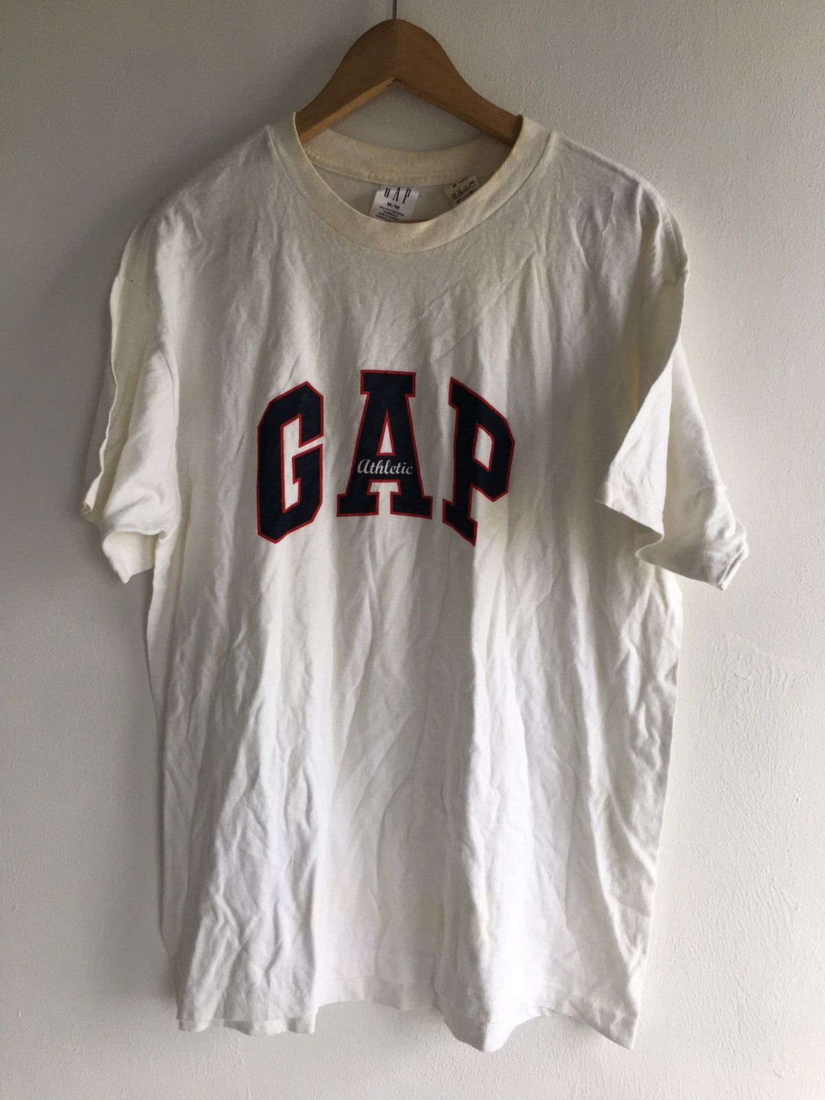Gap × Streetwear × Vintage Vintage Gap Tshirt Big Logo Embroidery | Grailed