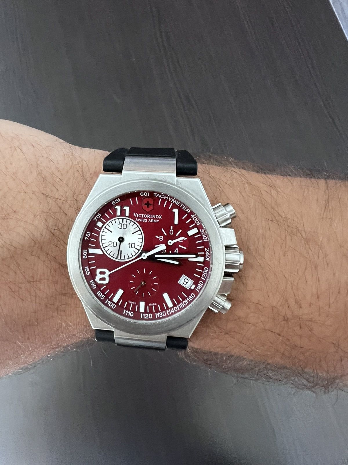 Victorinox Swiss Army Men's Convoy Chronograph Burgundy Dial Watch ...