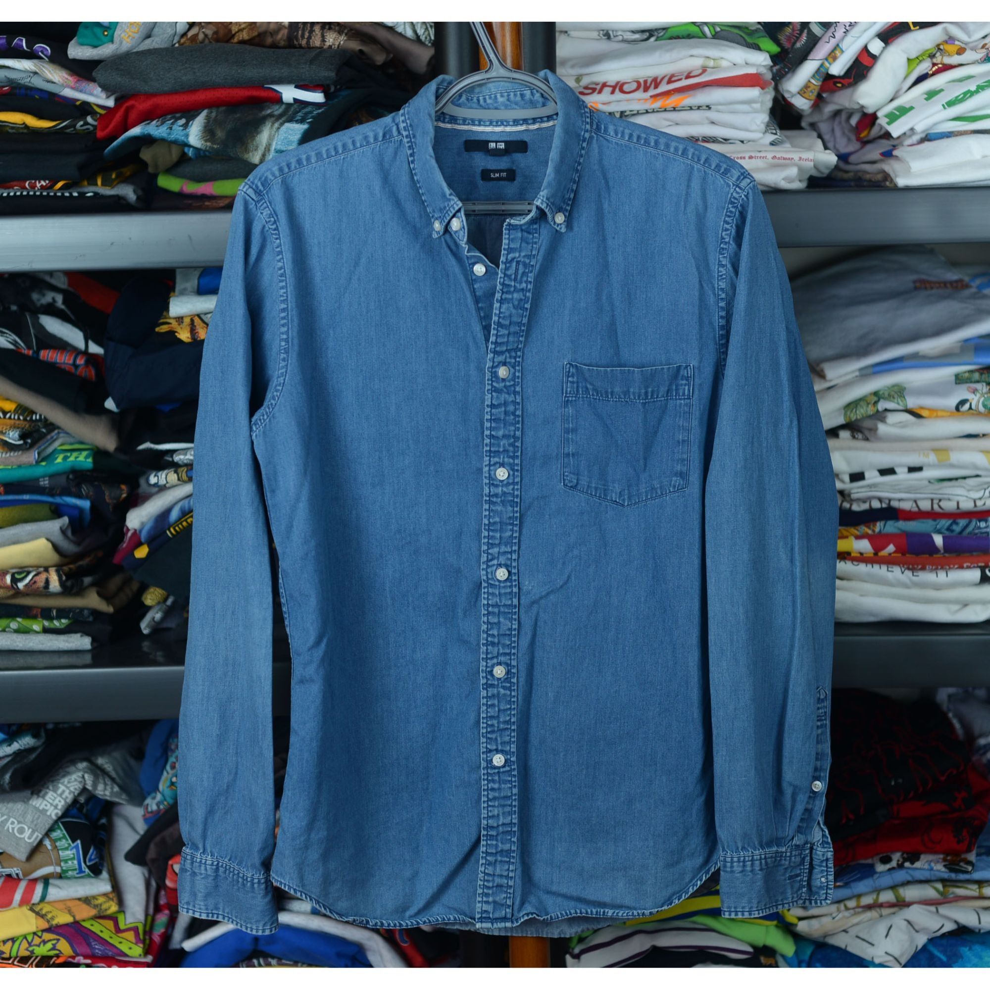 Uniqlo Uniqlo Men's Medium Slim Fit Denim Casual Shirt | Grailed