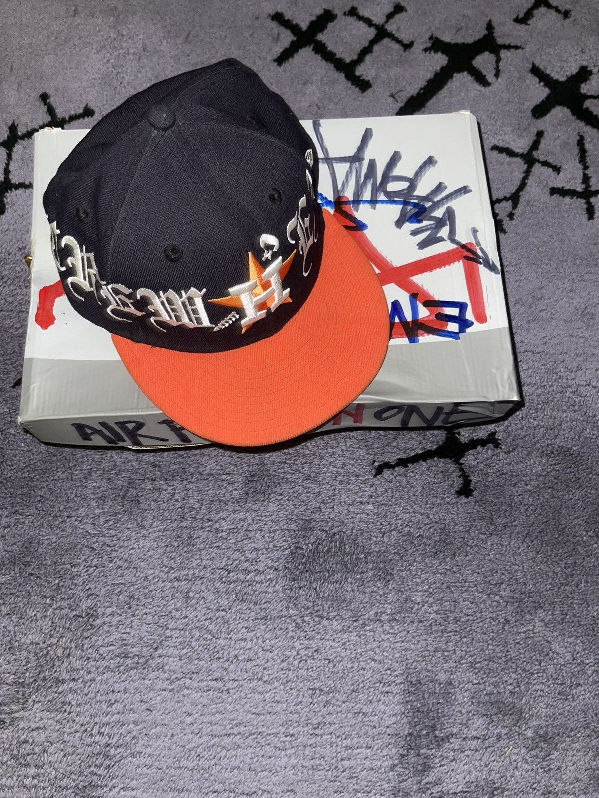 Vlone Vlone screw head hat | Grailed