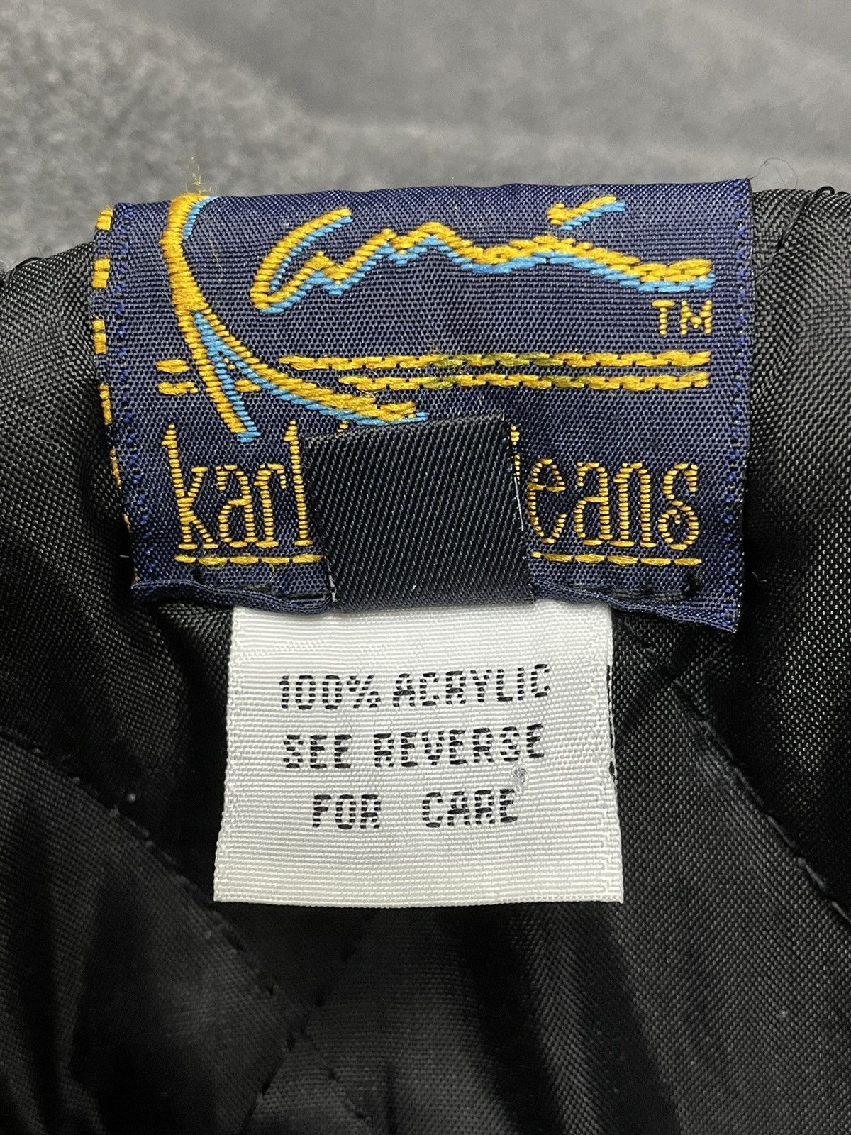 Vintage RARE🔥90’s KARL KANI Big Logo Acrylic Quilted Lined Jacket | Grailed