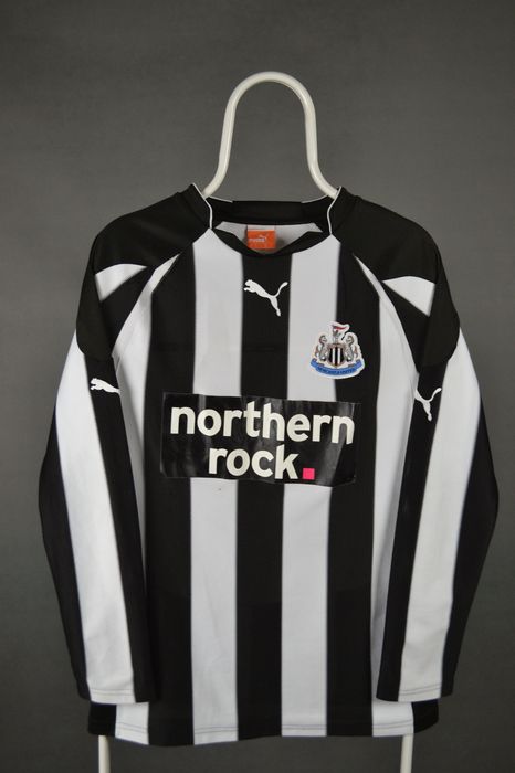 Vintage NEWCASTLE UNITED HOME FOOTBALL SOCCER SHIRT Vintage Puma | Grailed