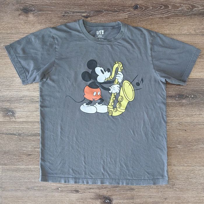 Uniqlo UNIQLO Disney Mickey Mouse saxophone jazz t-shirt - SIZE M | Grailed