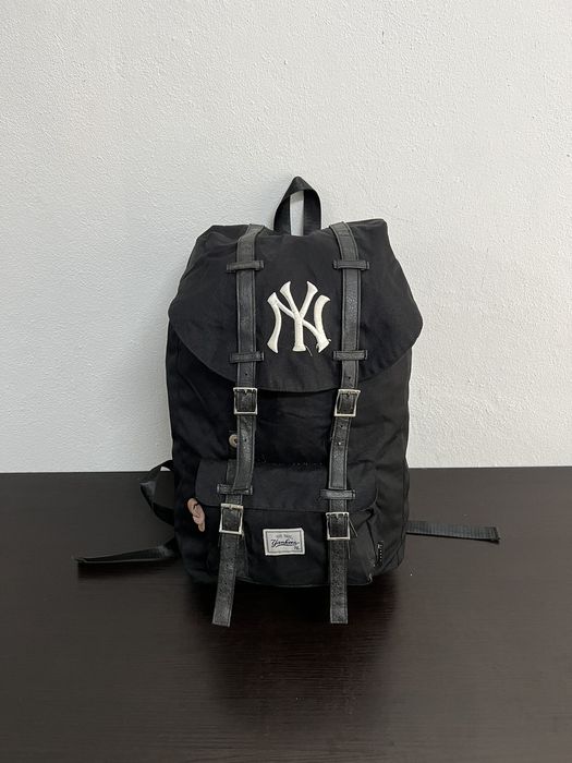 MLB New York Yankees Bagpack | Grailed