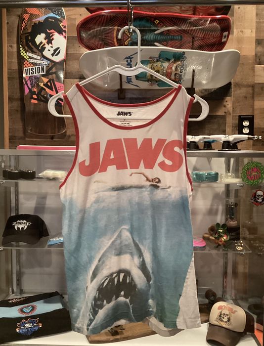 Universal Studios Universal studios Jaws movie graphic tank top small ...