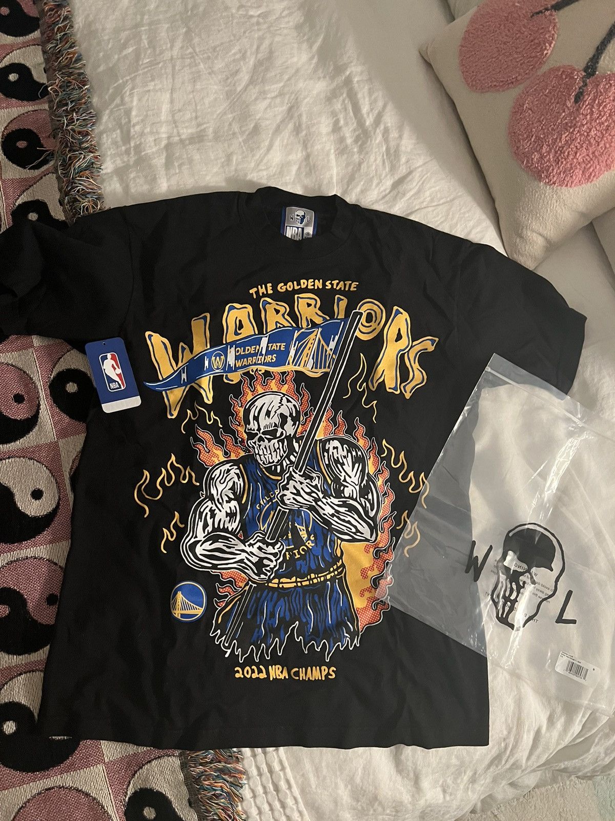 Warren Lotas Warren Lotas Golden State Warriors NBA Champs tee | Grailed