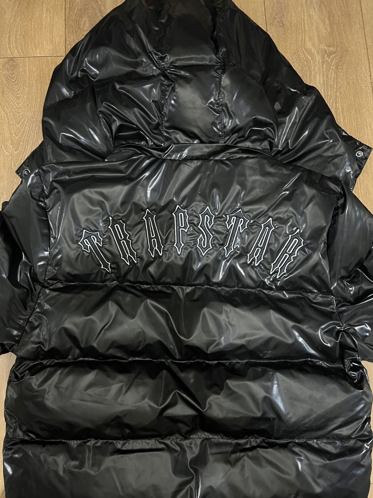 Trapstar London Trapstar Irongate Hooded Jacket Medium - SHINY Black ...