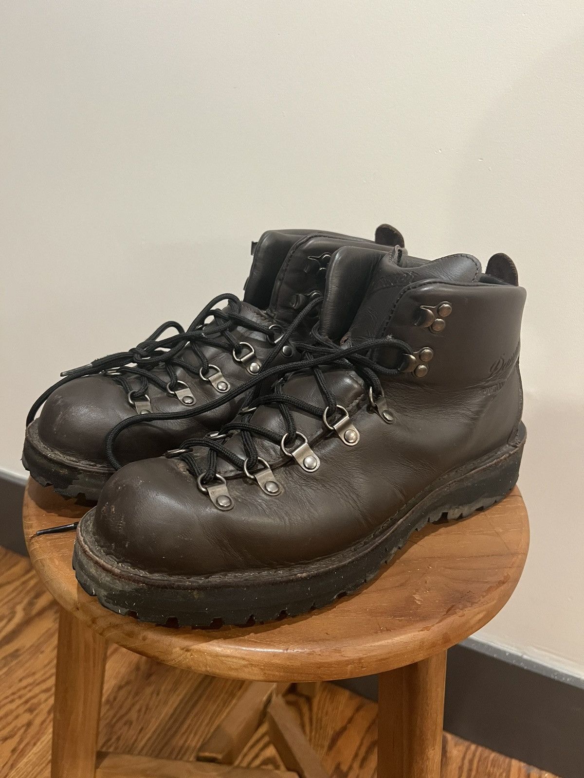 Danner DANNER MOUNTAIN LIGHT II | Grailed
