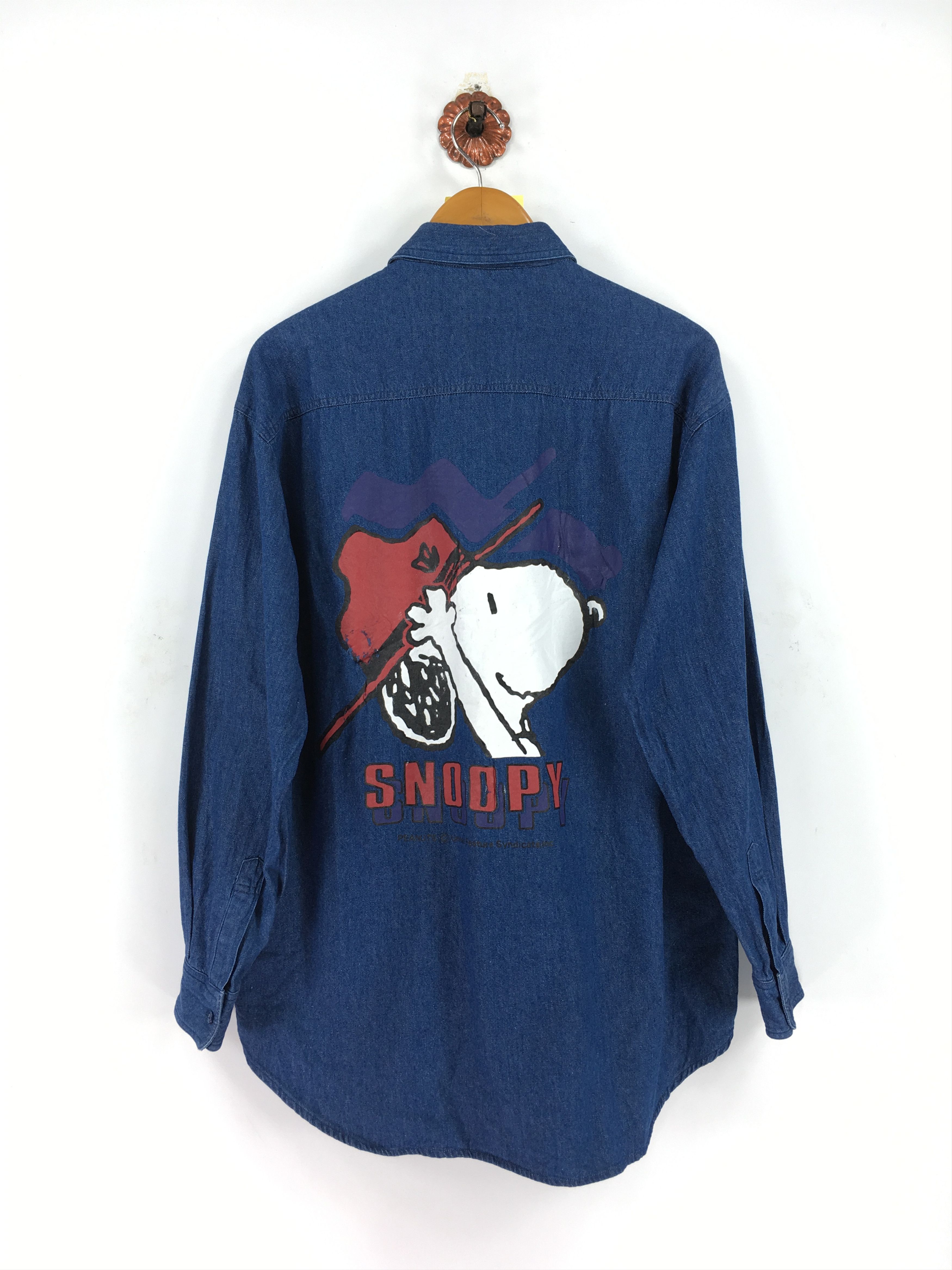 Vintage Vintage 90s SNOOPY PEANUTS Denim Shirt Unisex Size L | Grailed
