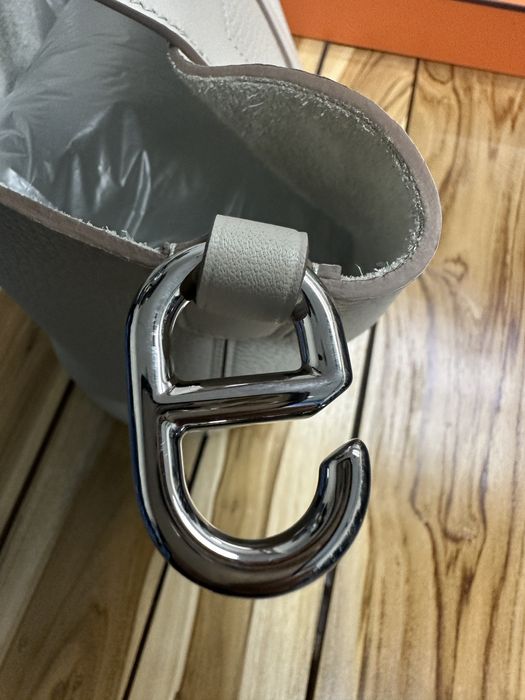 Hermes Hermes in the loop 23 bag | Grailed