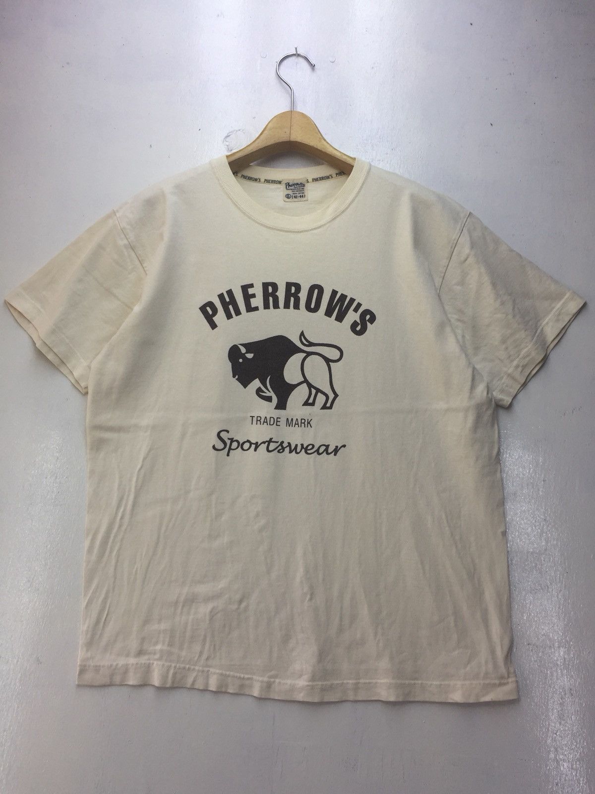 Pherrows Pherrows Big Bulls Logo | Grailed