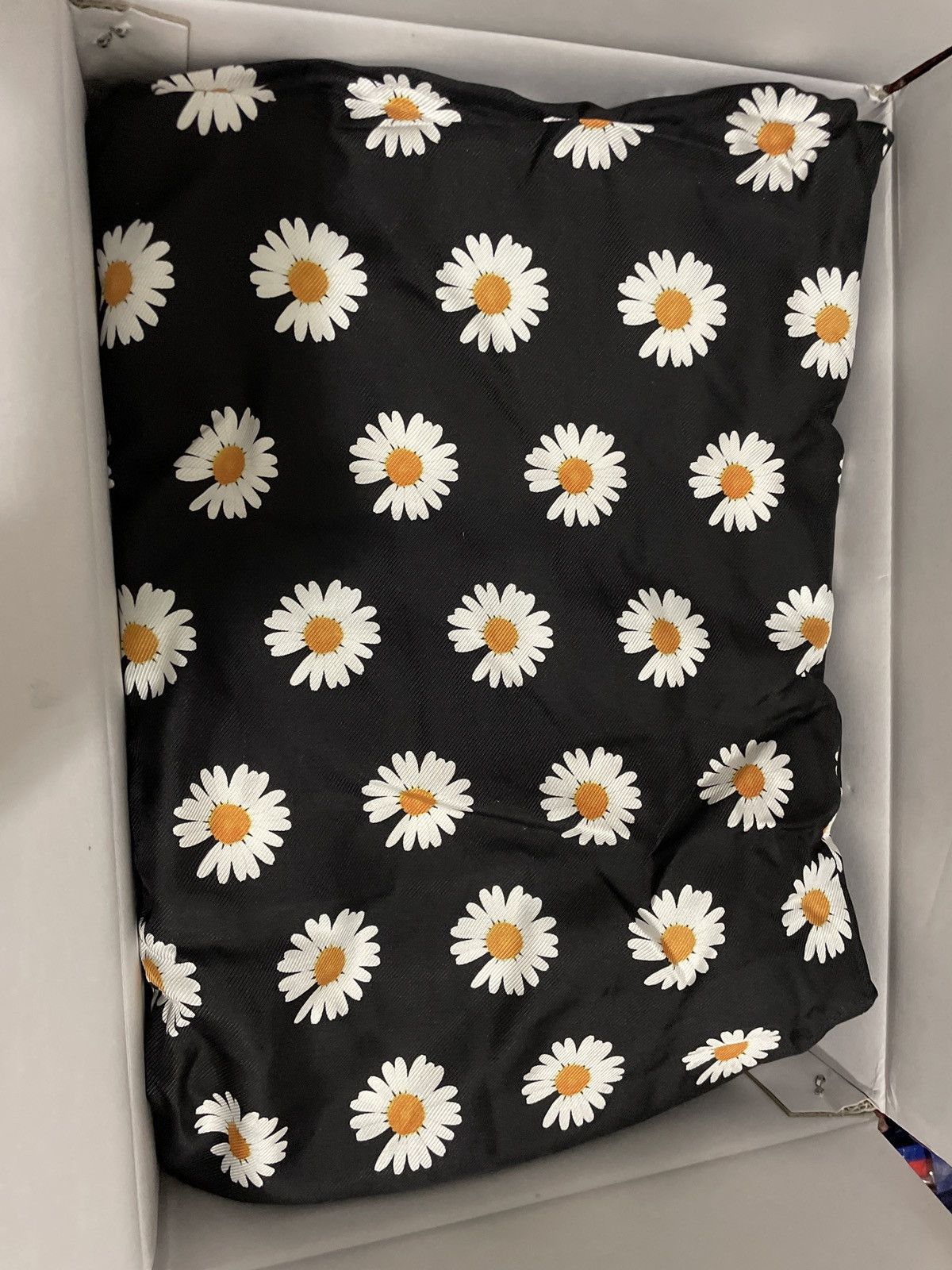 peaceminusone PMO DAISY DOWN SCARF | Grailed