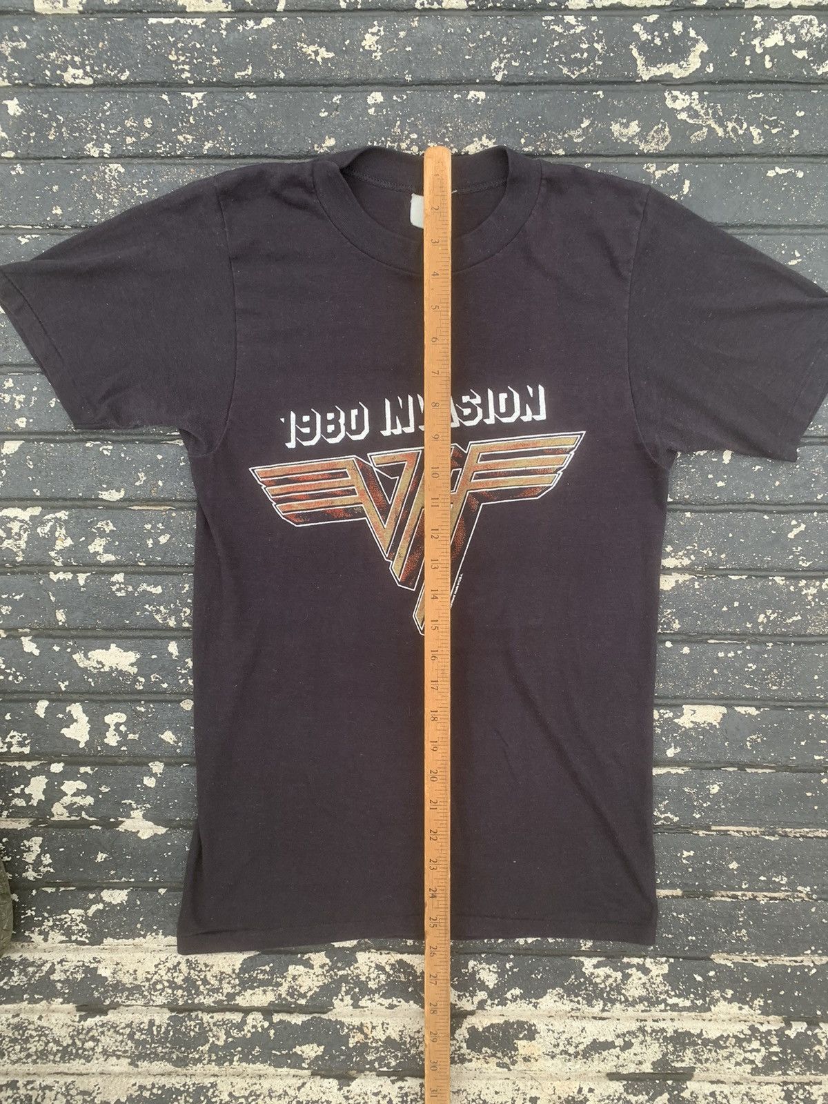 Vintage 80s Van Halen 1980 Invasion SINGLE STITCH tee M | Grailed