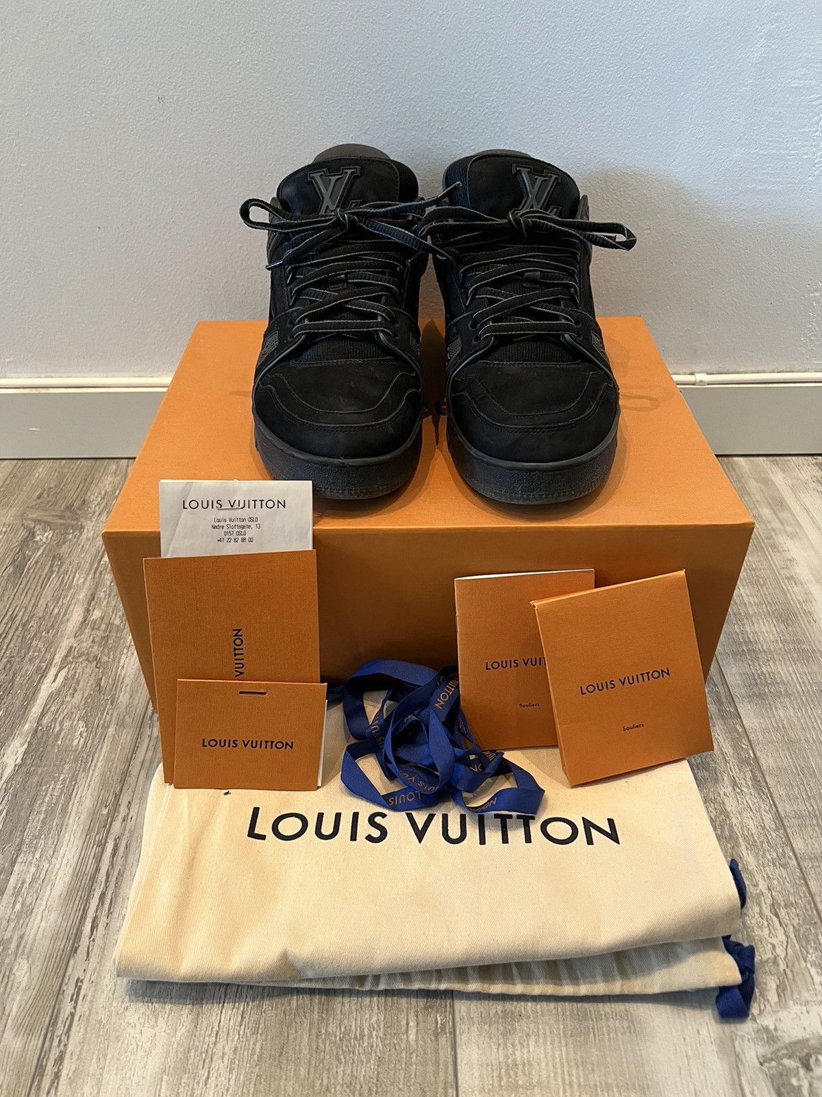 Louis Vuitton Louis Vuitton Noir Sneaker Trainer LV8 | Grailed