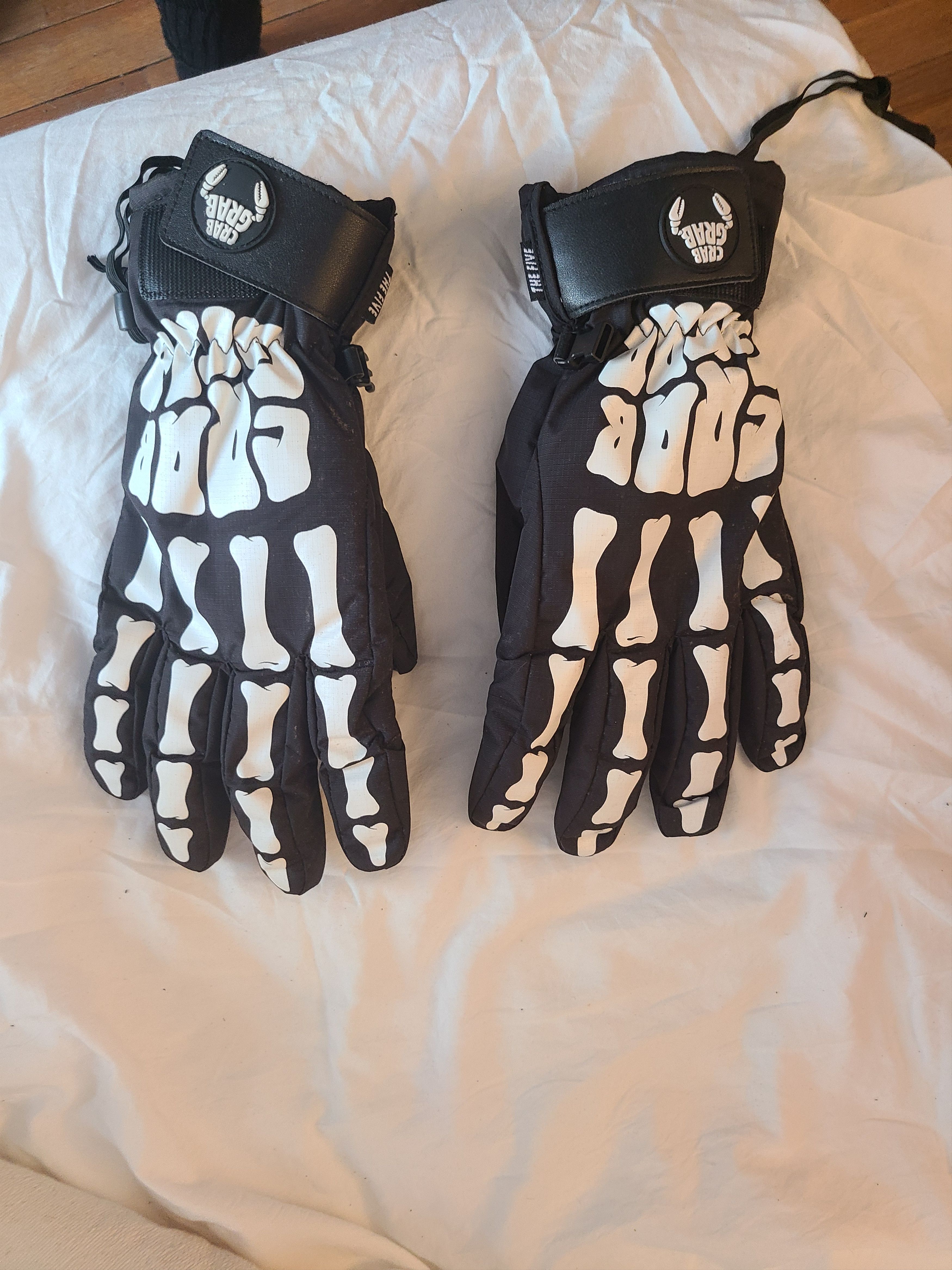 Designer Crab Grab Five Bone Gloves | Grailed