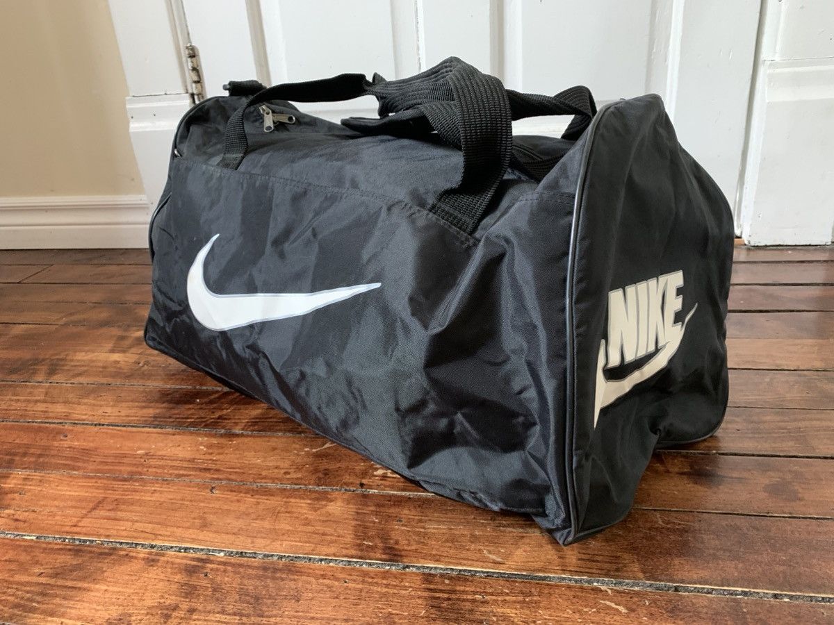 Nike 2k Nike white tag duffel bag gym bag vintage | Grailed
