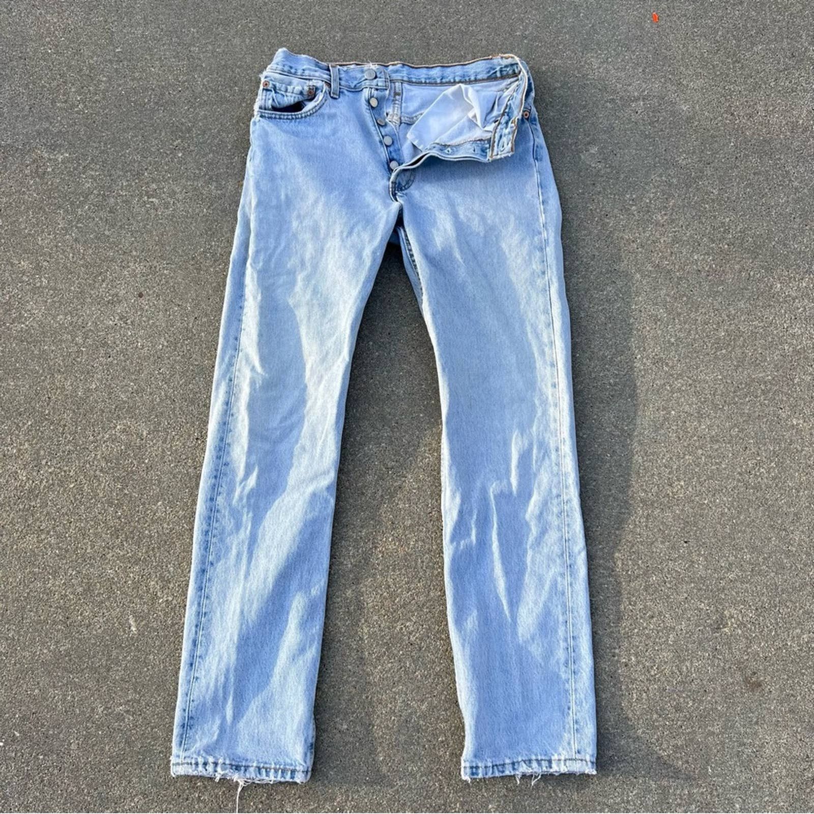 Levi's Levi’s 501 button fly light faded worn in classic fit jeans ...
