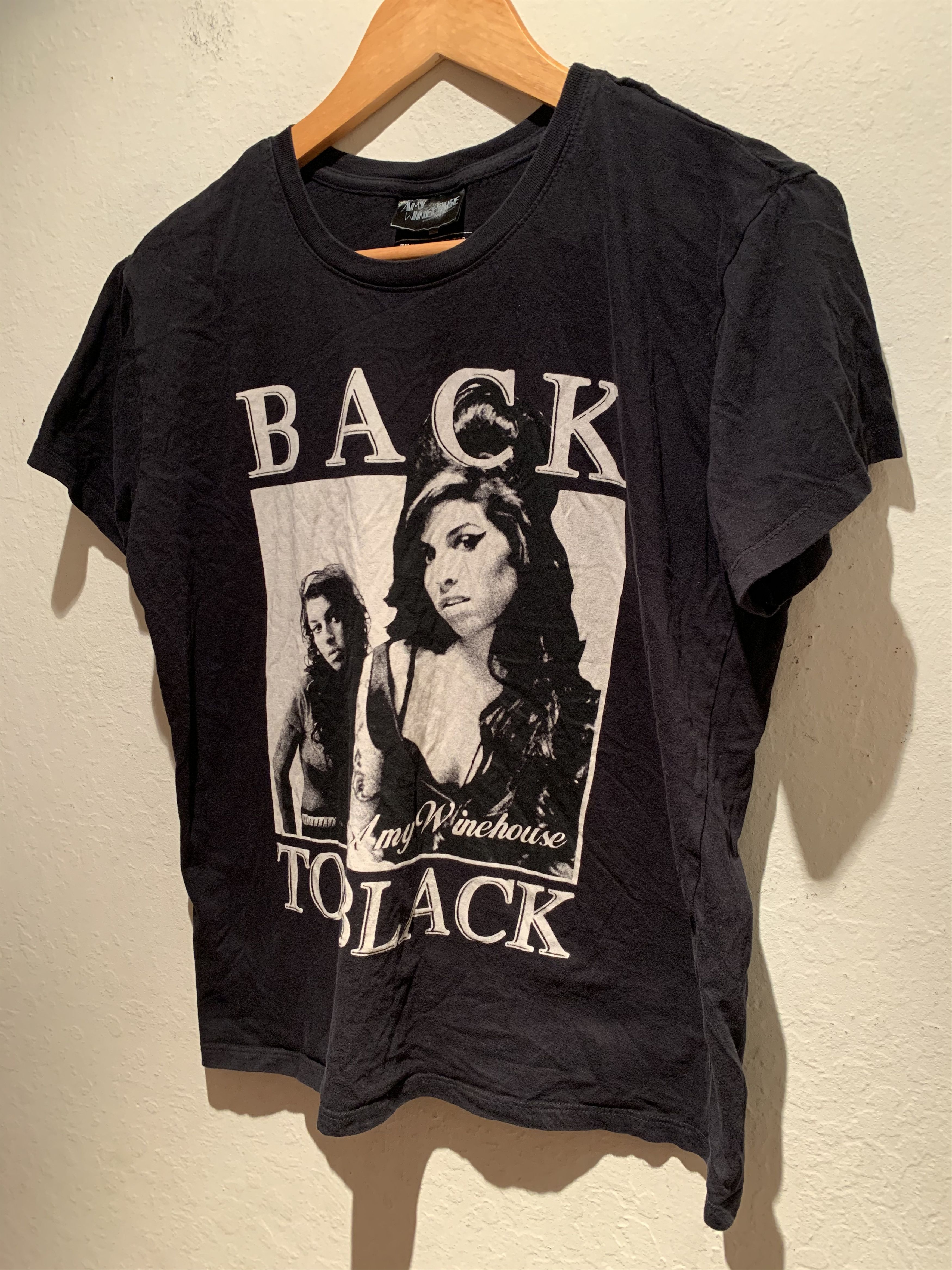 Band Tees *RARE* Amy Winehouse Back To Black Officially Licensed Shirt ...