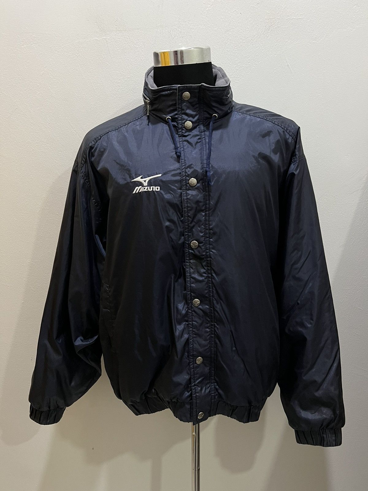 Mizuno × Sportswear × Streetwear JASPO AKASUYA MIZUNO Windbreaker ...