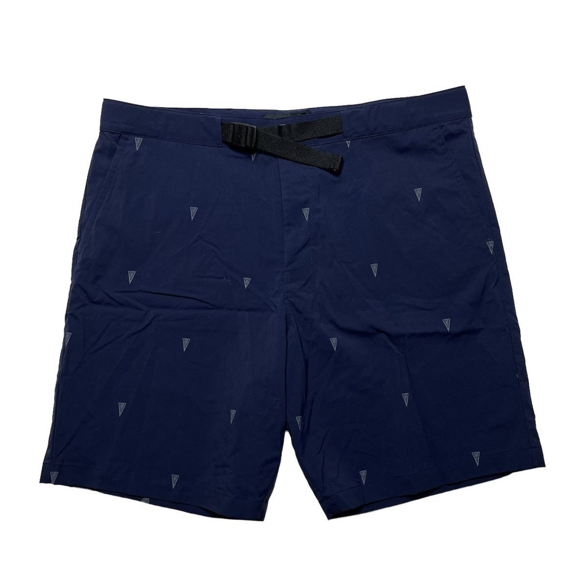 Nike Men’s Nike SB Navy Blue Camp Triangle Pattern Belted Shorts | Grailed