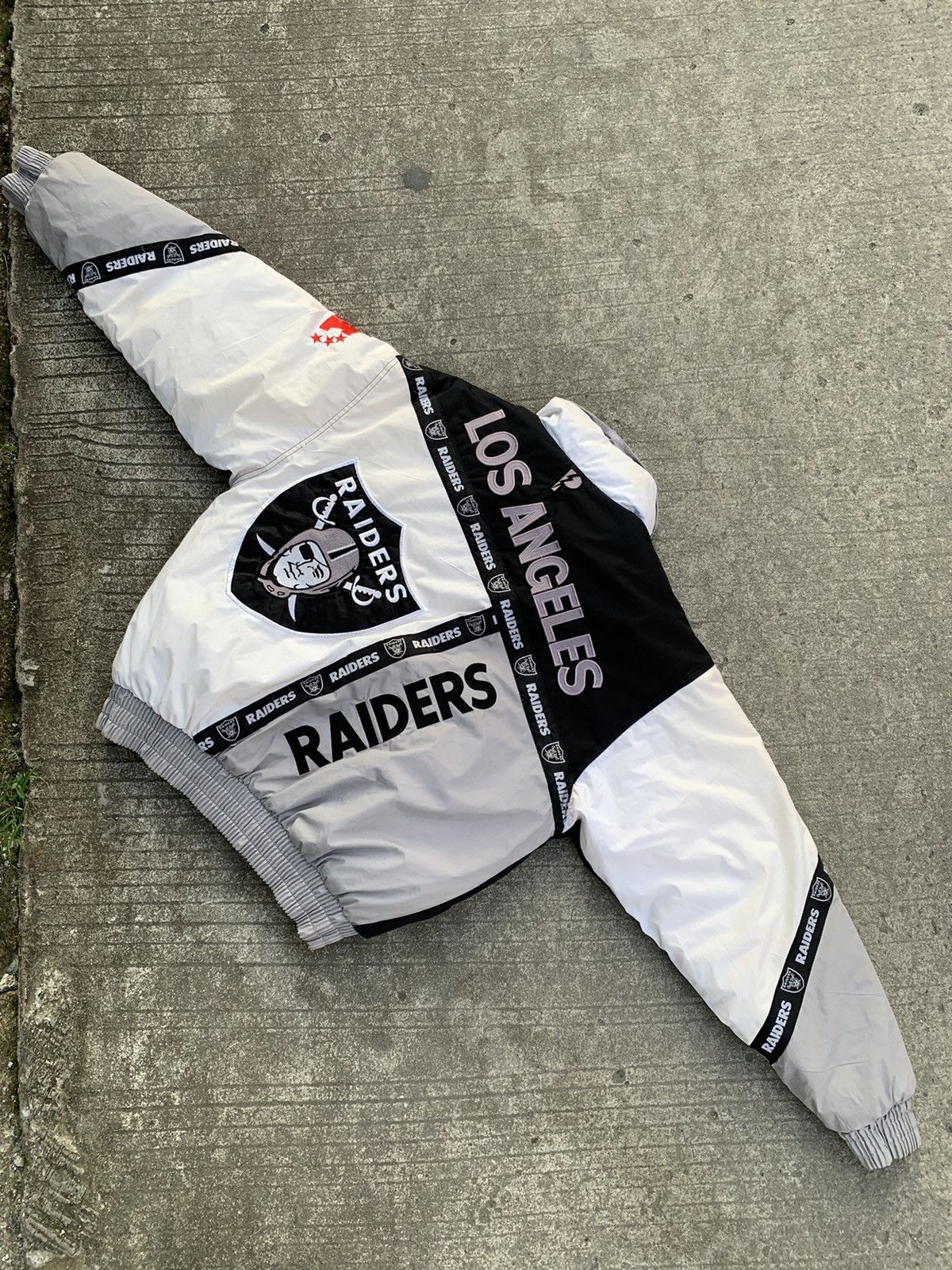 Vintage Jacket pro player raiders | Grailed