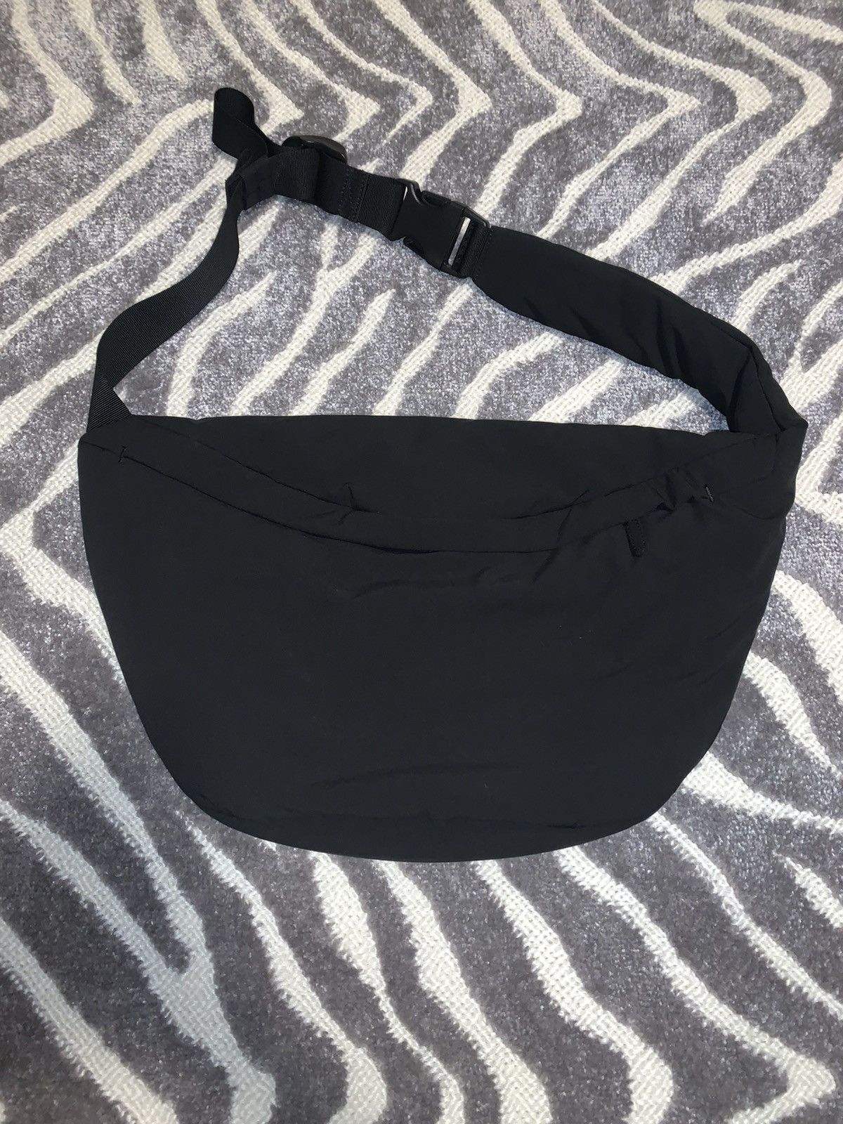 Gap × Kanye West Yeezy x GAP Crossbody bag | Grailed