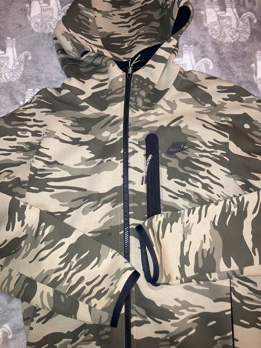 Nike Nike Tech rare camouflage | Grailed