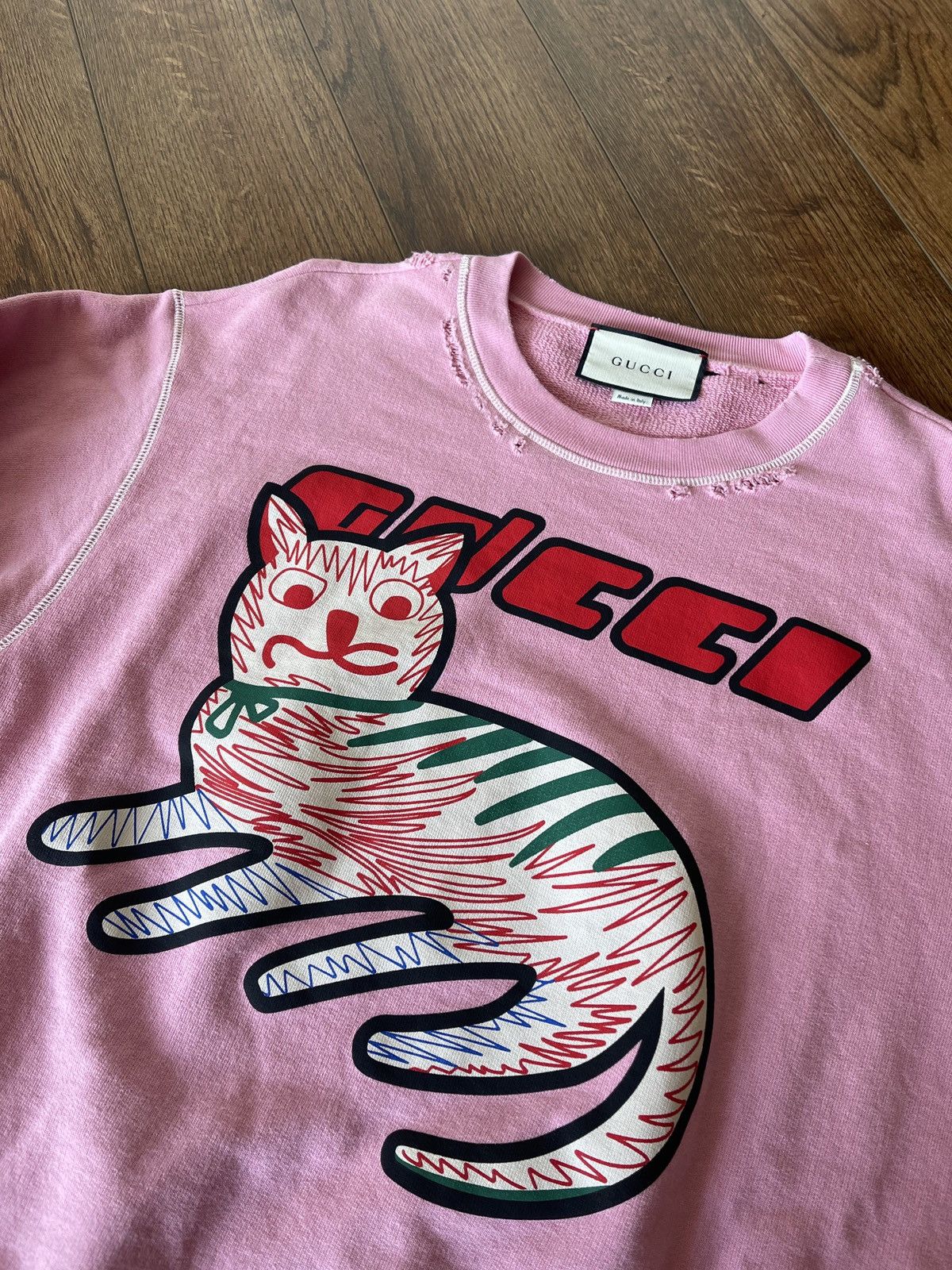 Gucci *RARE* Gucci Cat Distressed Italy-Made Boxy Cut Sweatshirt S ...