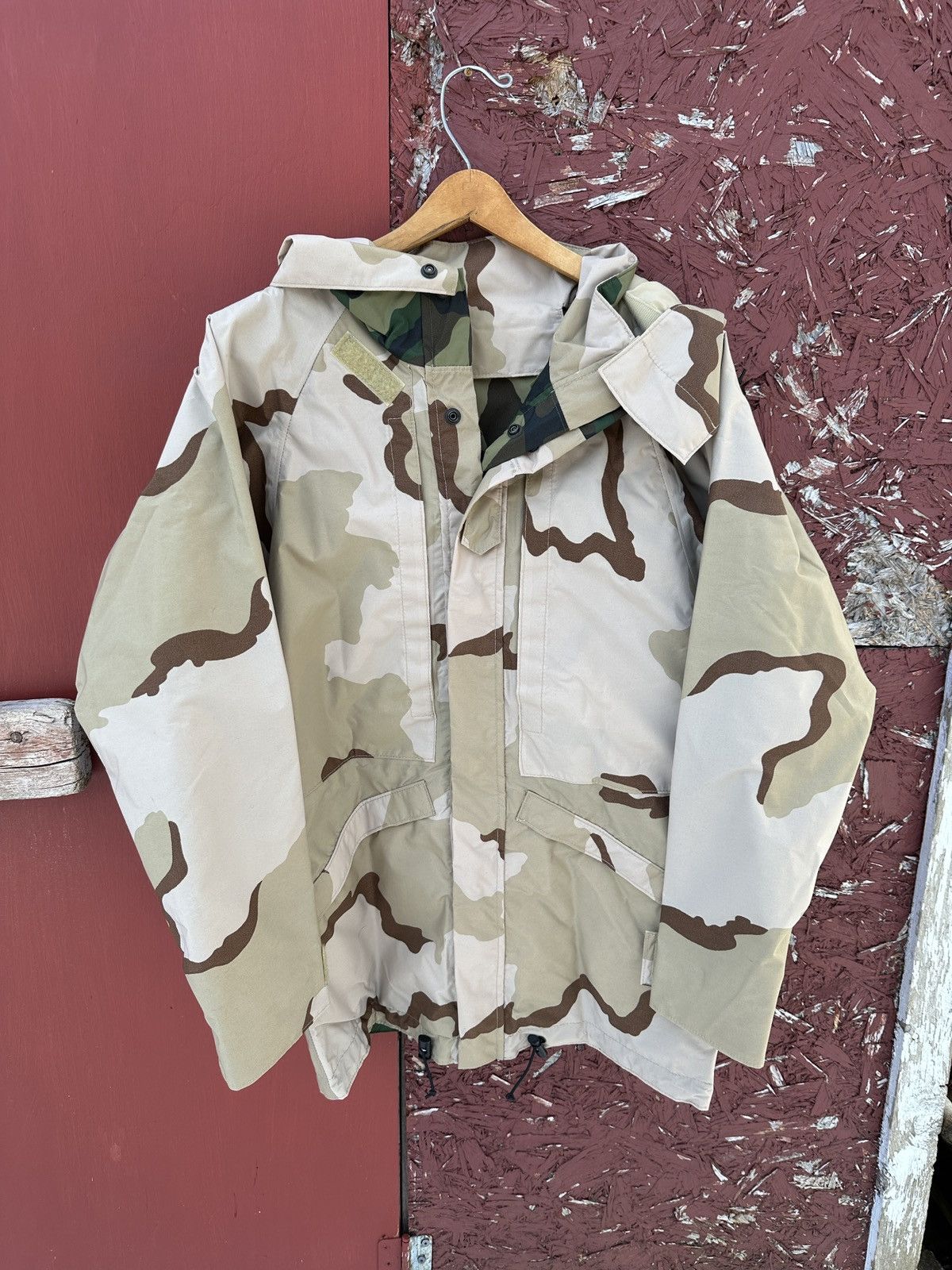 Goretex × Military × Streetwear US Military Research Lab Reversible ...