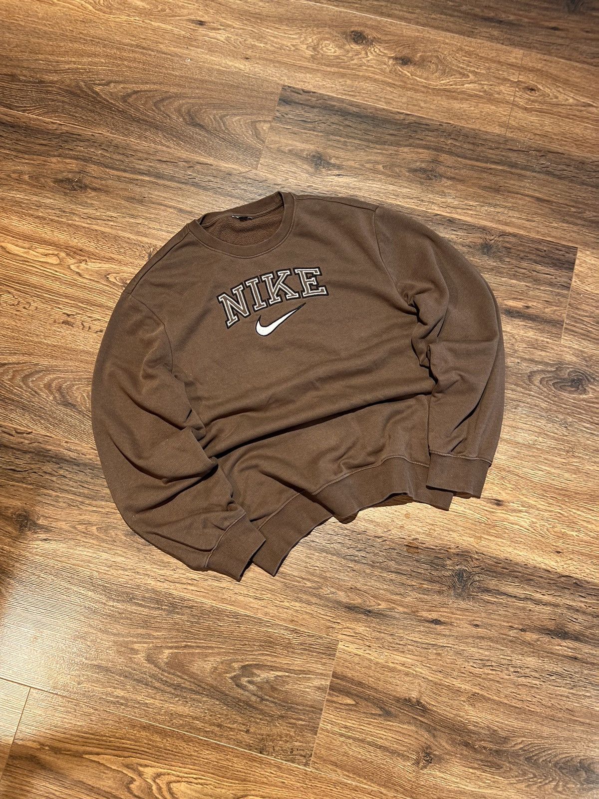 Nike NIKE VINTAGE BROWN BOOTLEG CENTER LOGO OVERSIZE SWEATSHIRT | Grailed