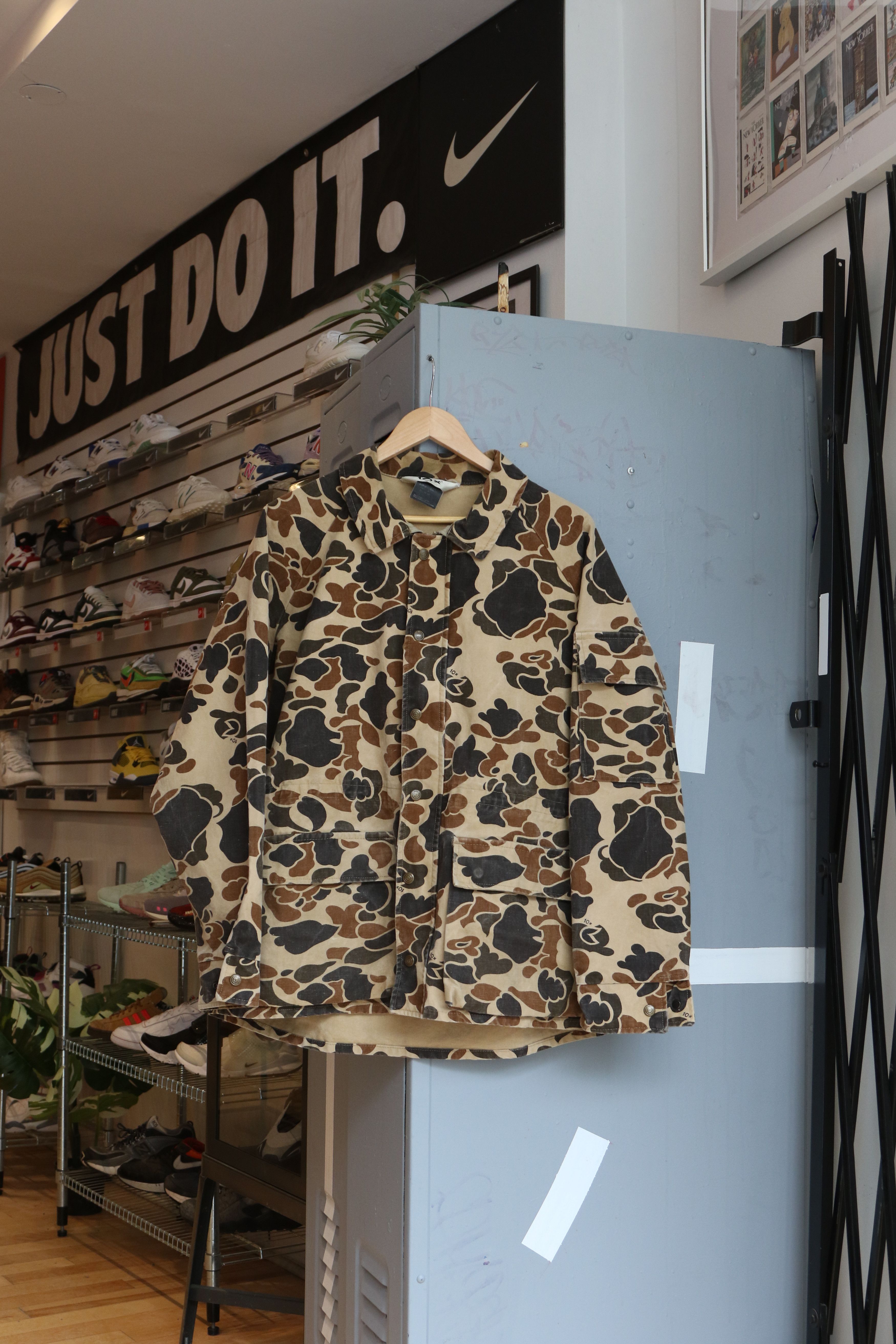 Camo × Military × Vintage 10X Frog Camo Button Up Military Frog Print ...