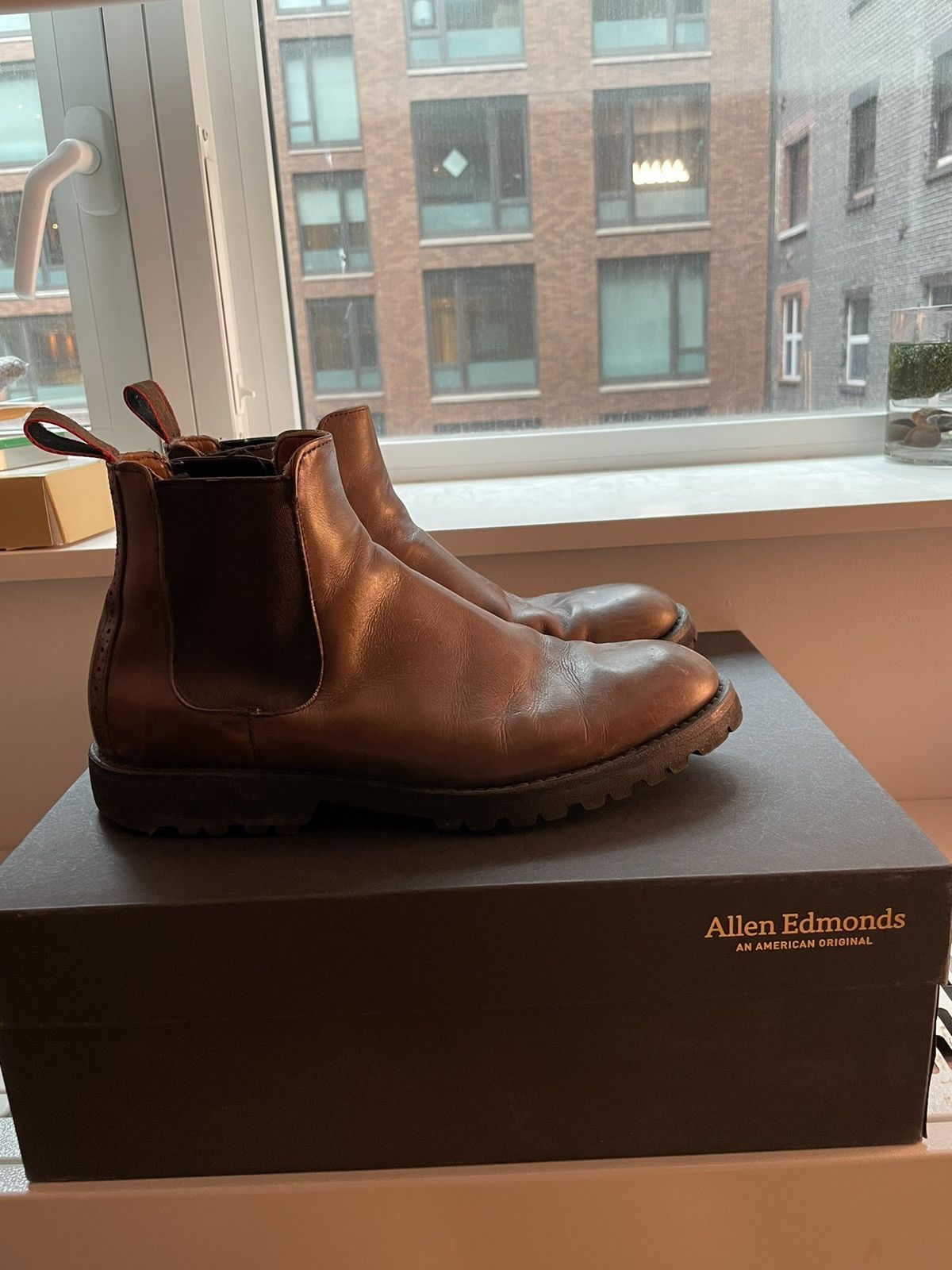 Allen Edmonds Allen Edmonds Tate Chelsea Boots | Grailed