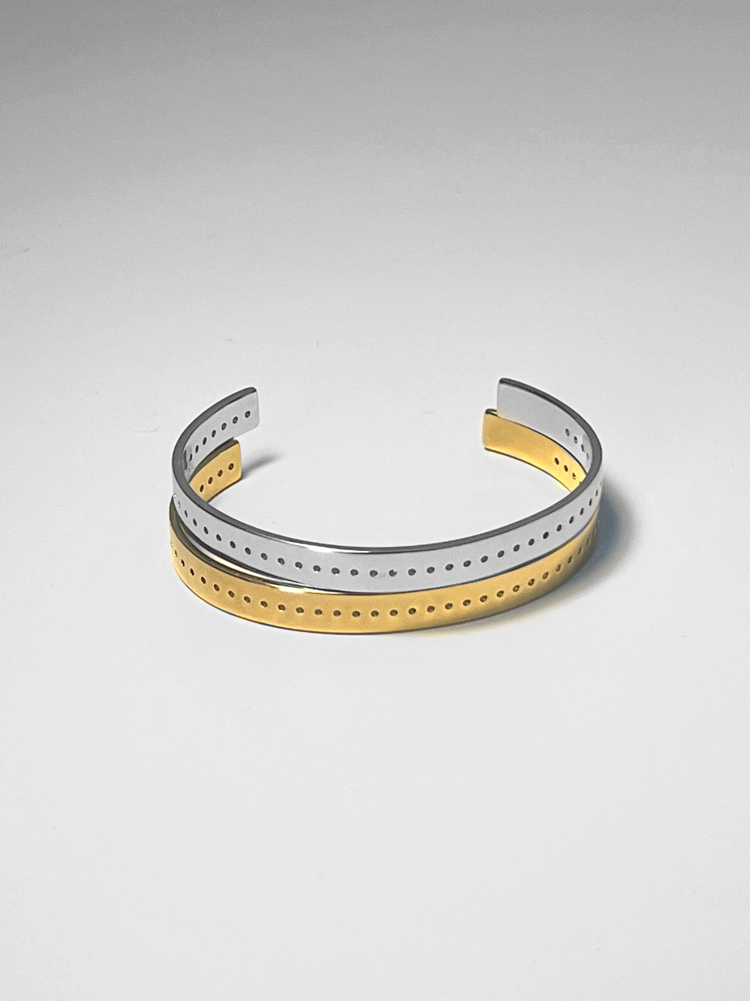 A.P.C. Concert Fin Bracelet | Grailed
