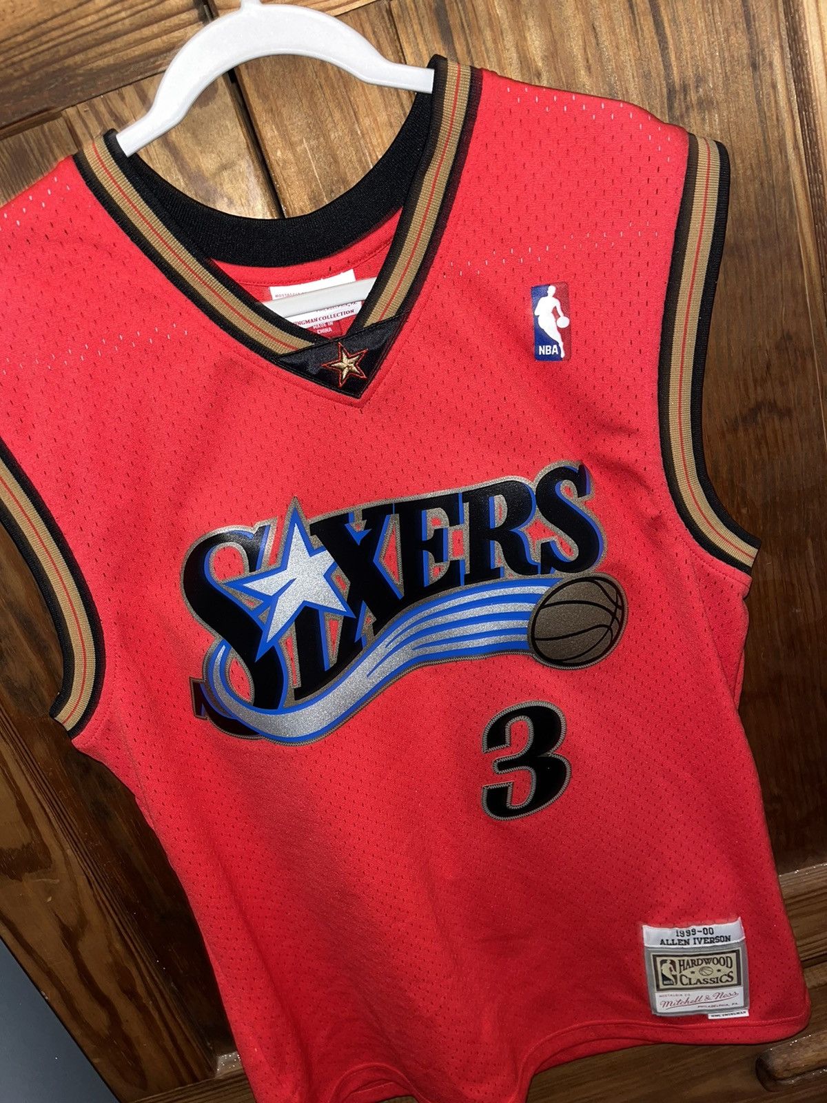 Mitchell & Ness × NBA Allen Iverson Mitchell & Ness 1999-00 Hardwood ...