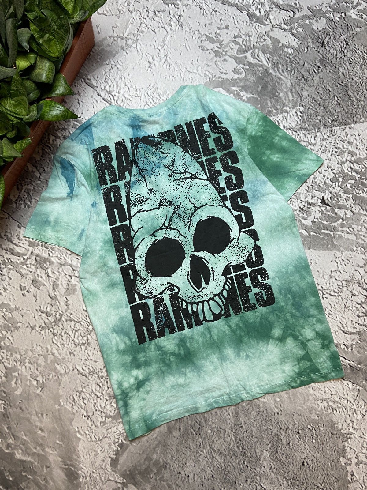 Vintage Vintage Ramones Dead Skull Logo Rock Tee | Grailed