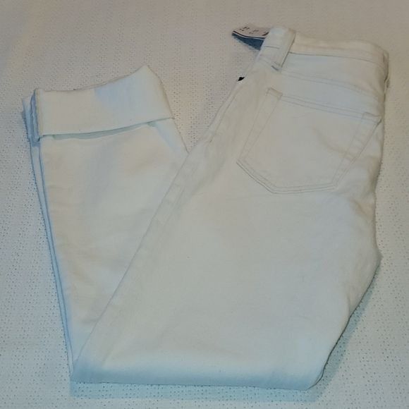 Abercrombie & Fitch Abercrombie & Fitch Ultra High Rise Straight Button ...