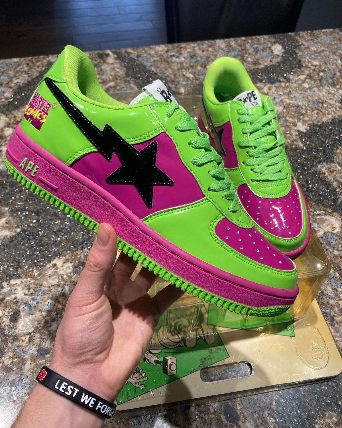Bape Bapesta x Marvel “Hulk” 2006 | Grailed