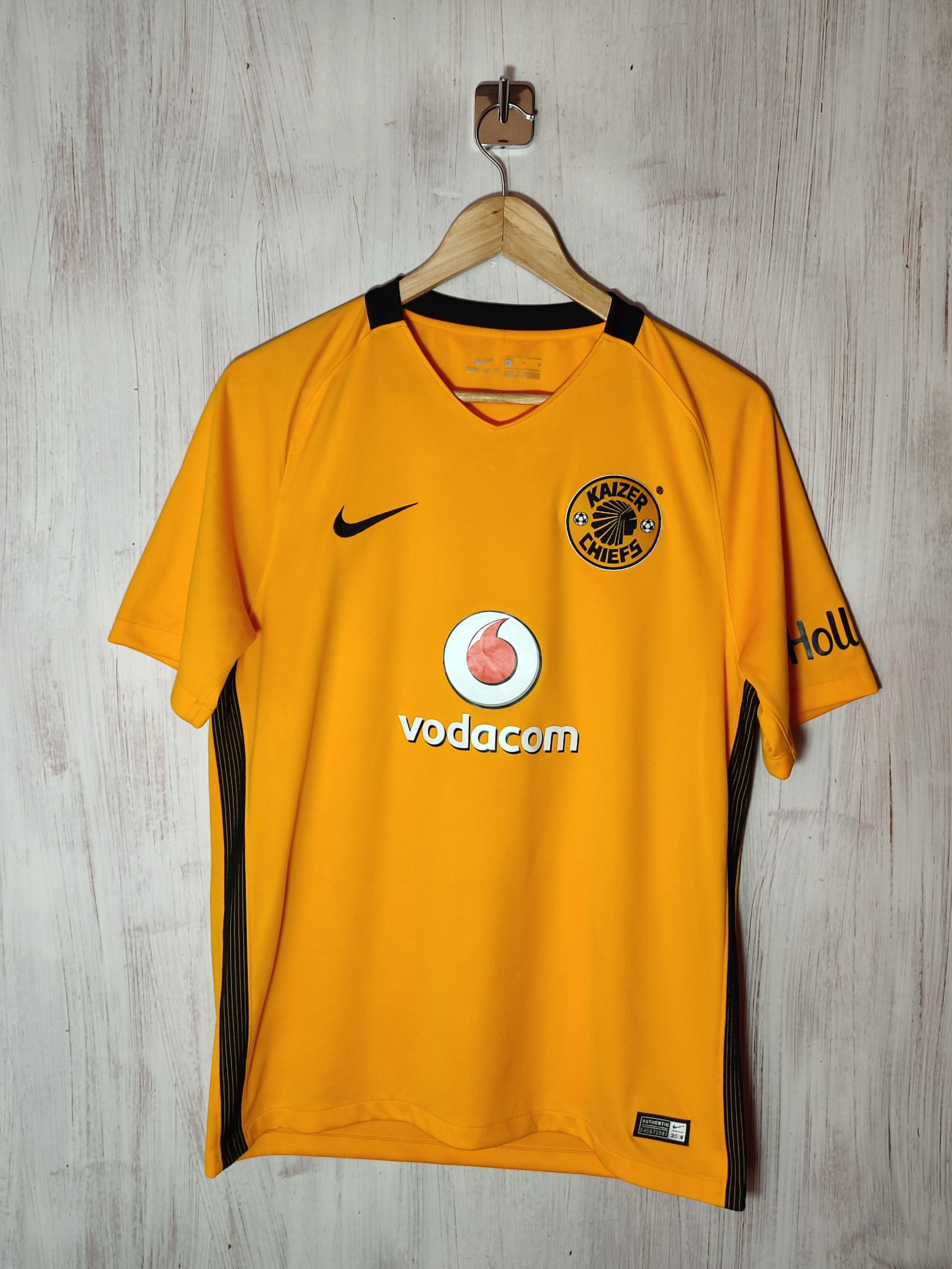Nike KAIZER CHIEFS 2016 2017 home tee shirt jersey kit football | Grailed