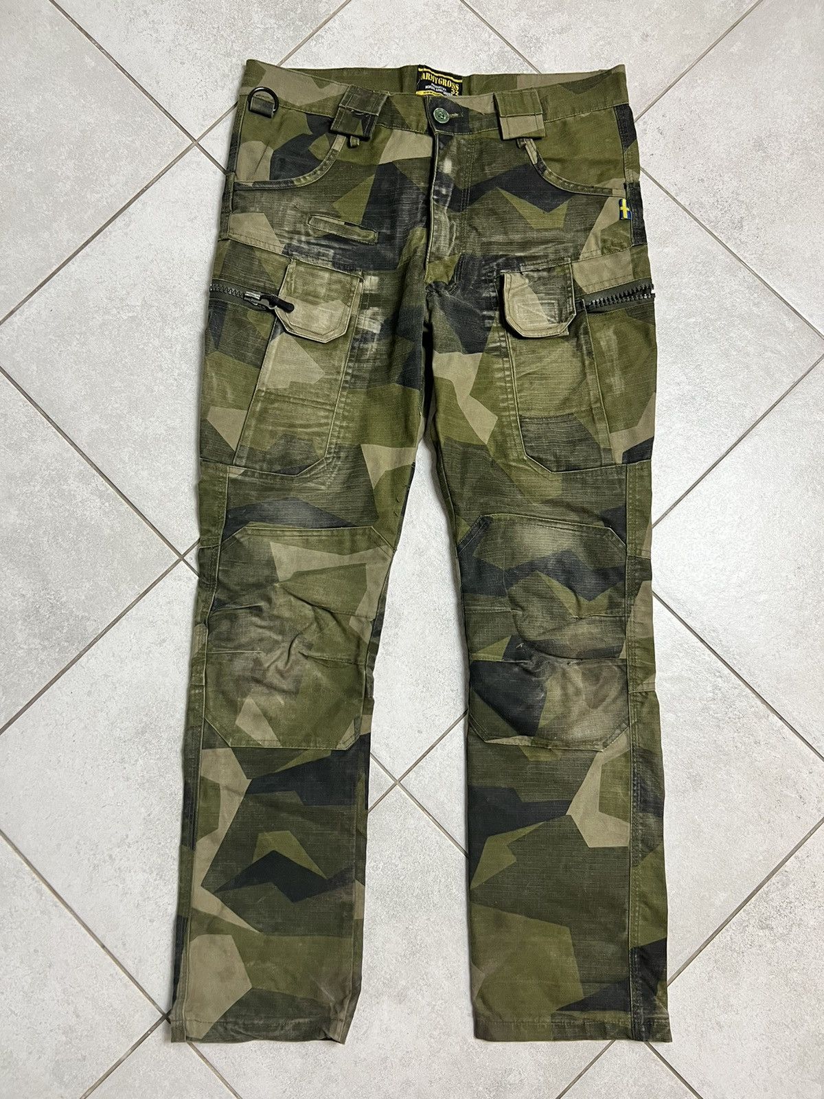 Military × Streetwear × Vintage Rare Vintage Swedish Military Camo ...