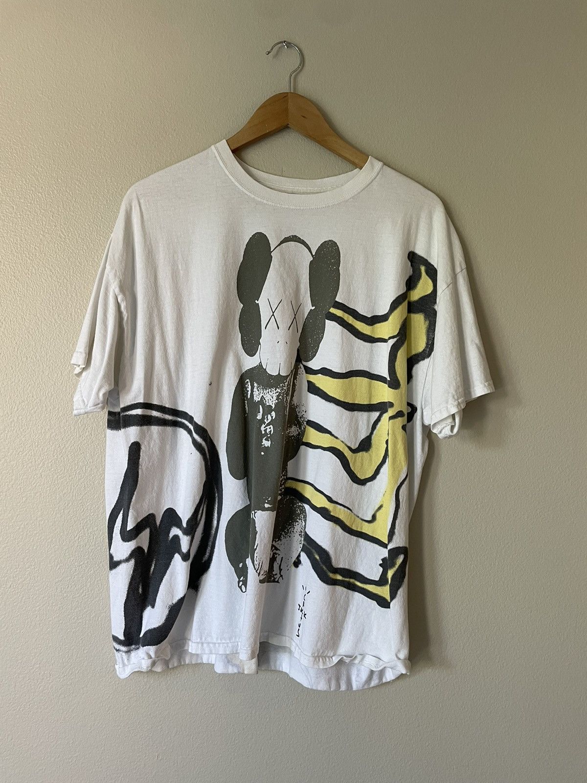 Fragment Design × Kaws × Travis Scott Cactus Jack x KAWS for Fragment ...