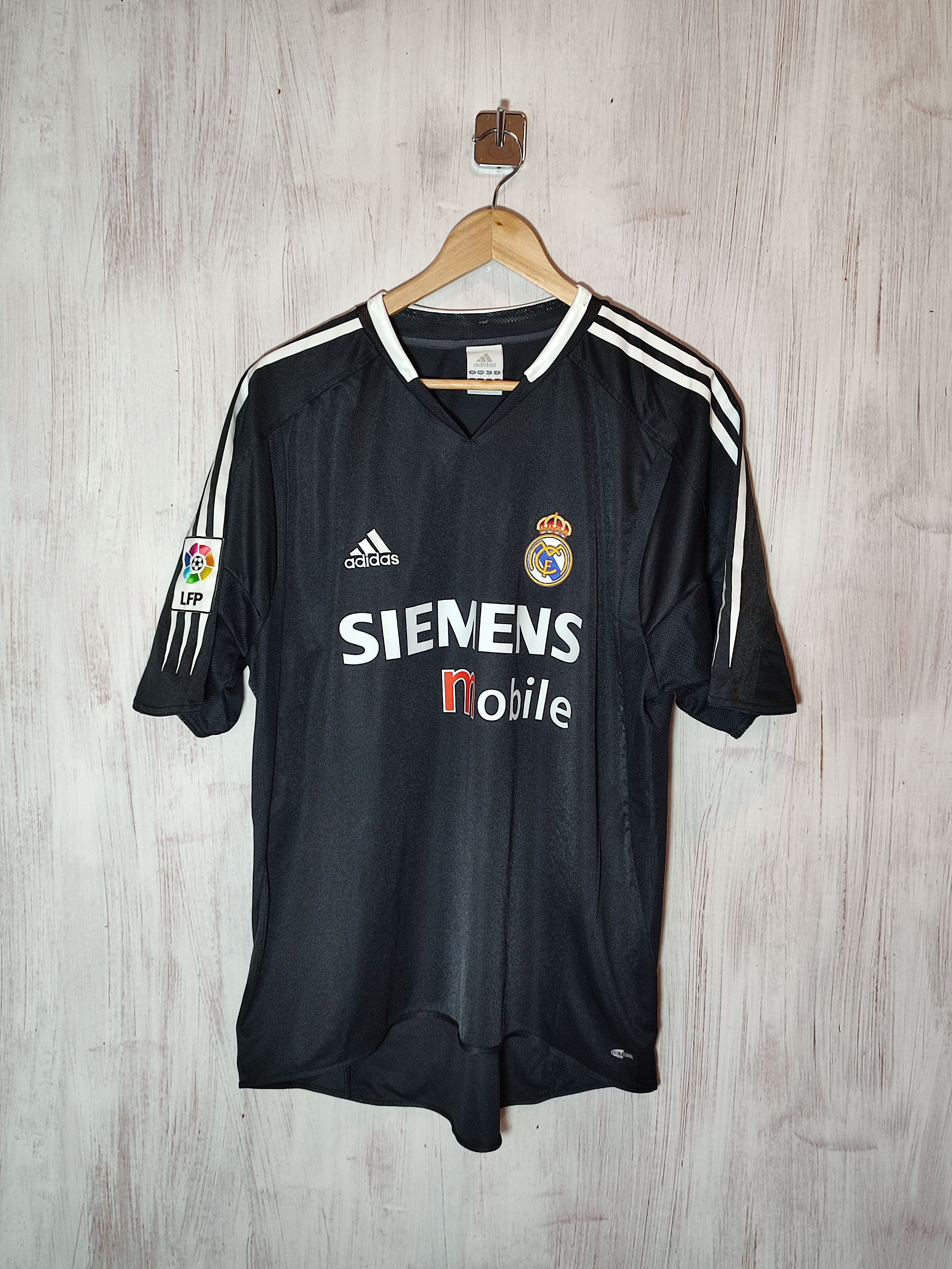 Adidas Real Madrid 2004 2005 away Adidas shirt jersey soccer kit | Grailed