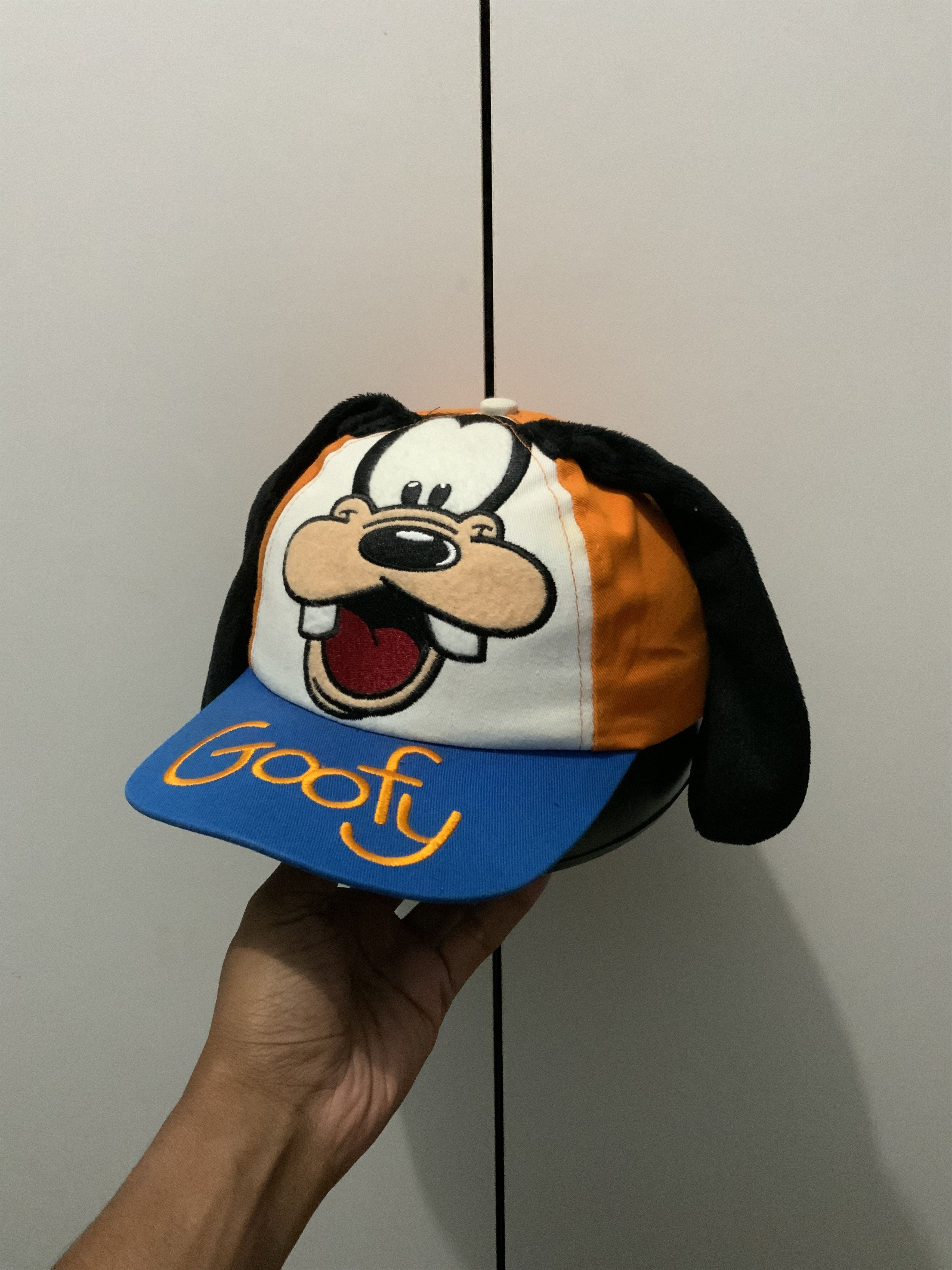 Disney Goffy Disney Park Embroidery Vintage Hat | Grailed