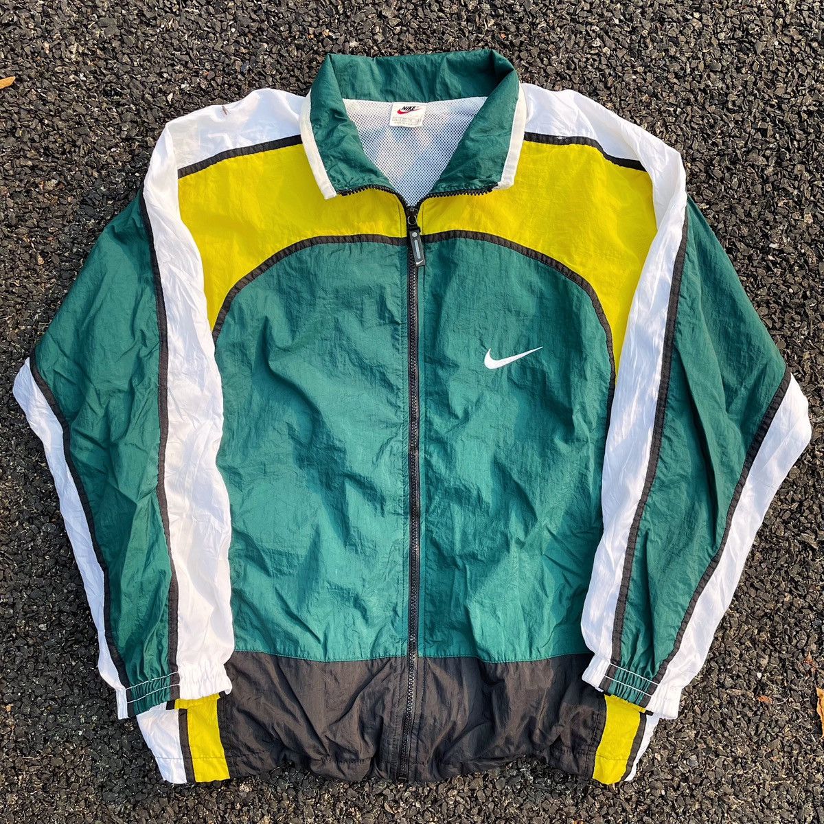 Nike Rare Nike Vintage 90s Big swoosh Essential Brazil Jacket 🇧🇷 | Grailed